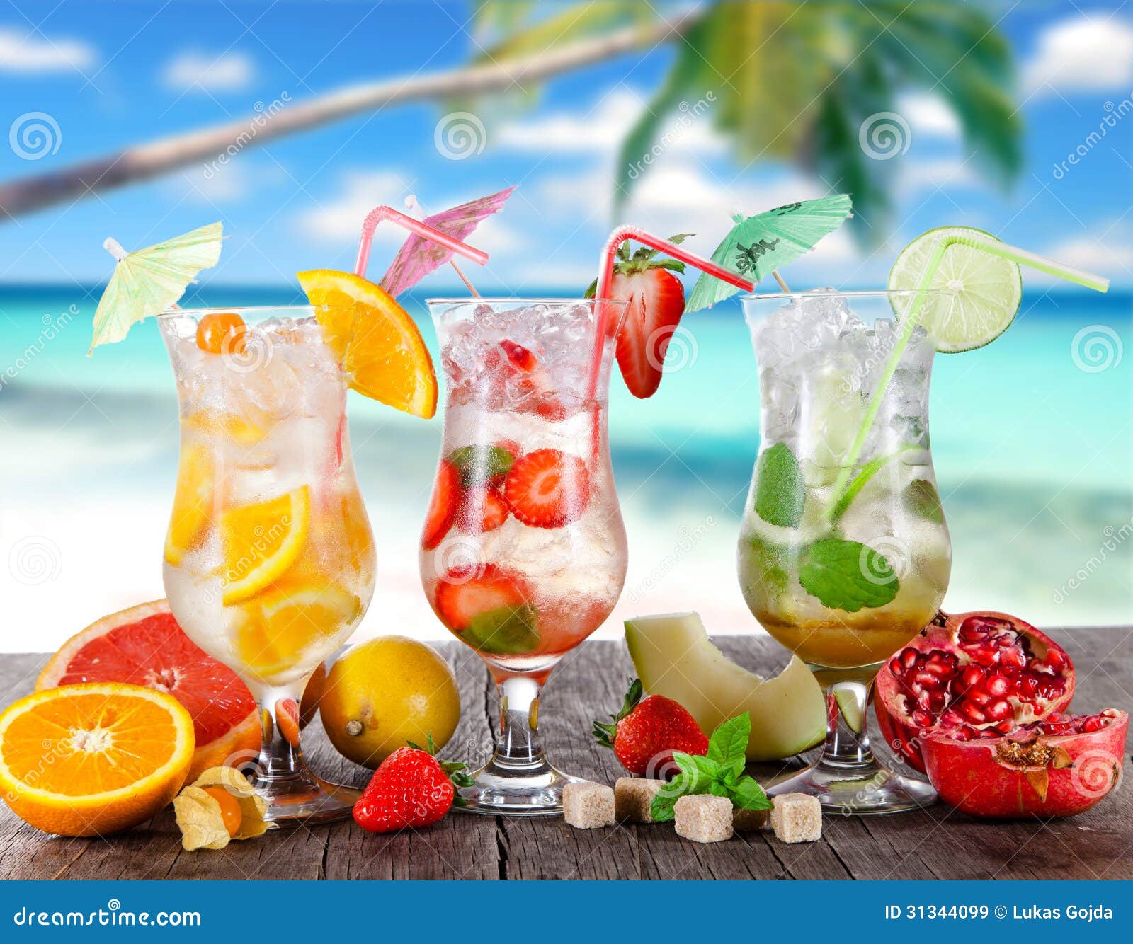 Summer drinks stock image. Image of sunny, white, cocktail - 31344099