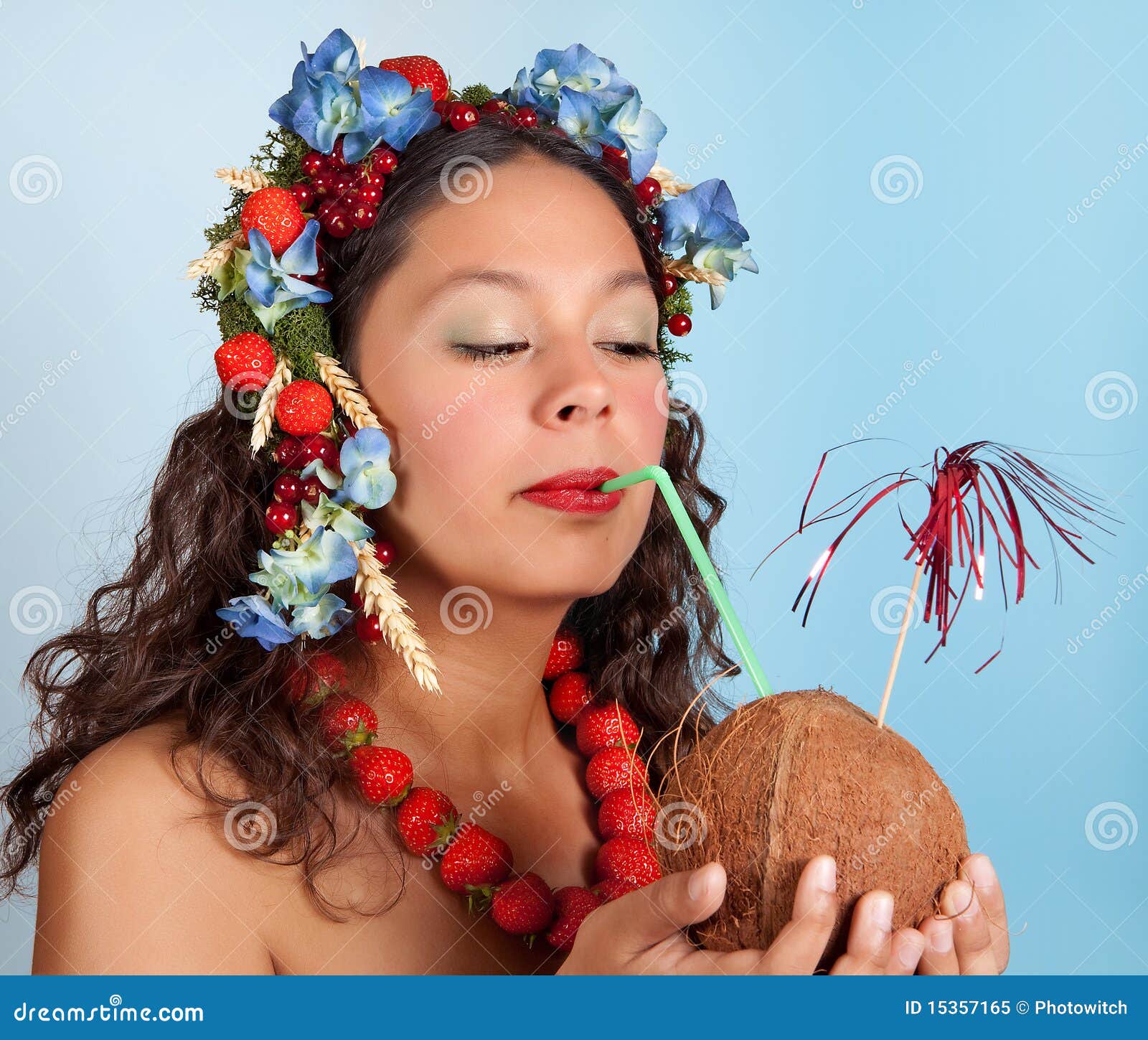 Summer girl with coconut stock image. Image of drinking - 15357165