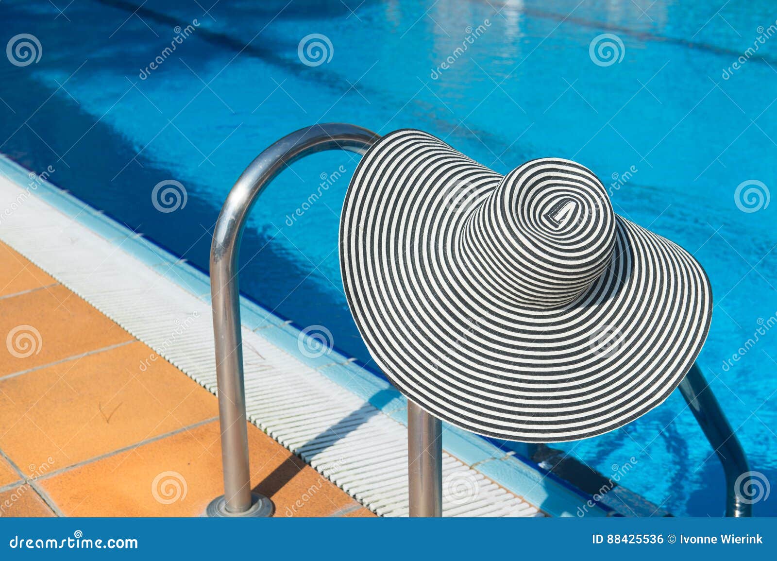 Summer Hat at the Swimming Pool Stock Photo - Image of black, pink ...