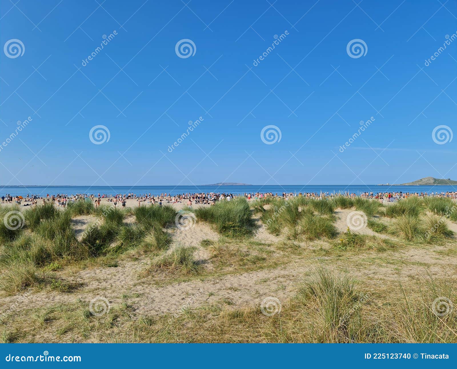 2021 Summer Heatwave in Ireland.Burrow Beach,Dublin 13, Sutton ...