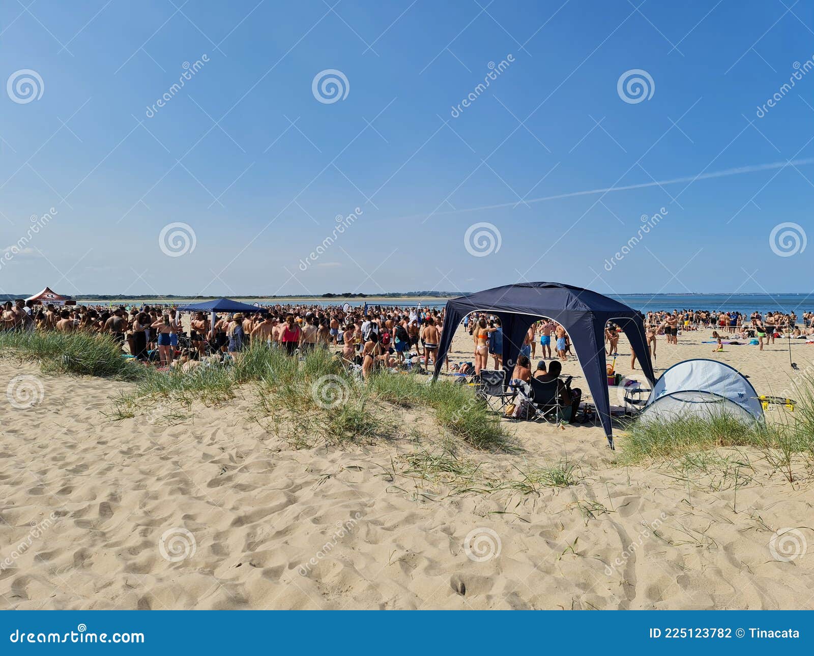 2021 Summer Heatwave in Ireland.Burrow Beach,Dublin 13, Sutton ...