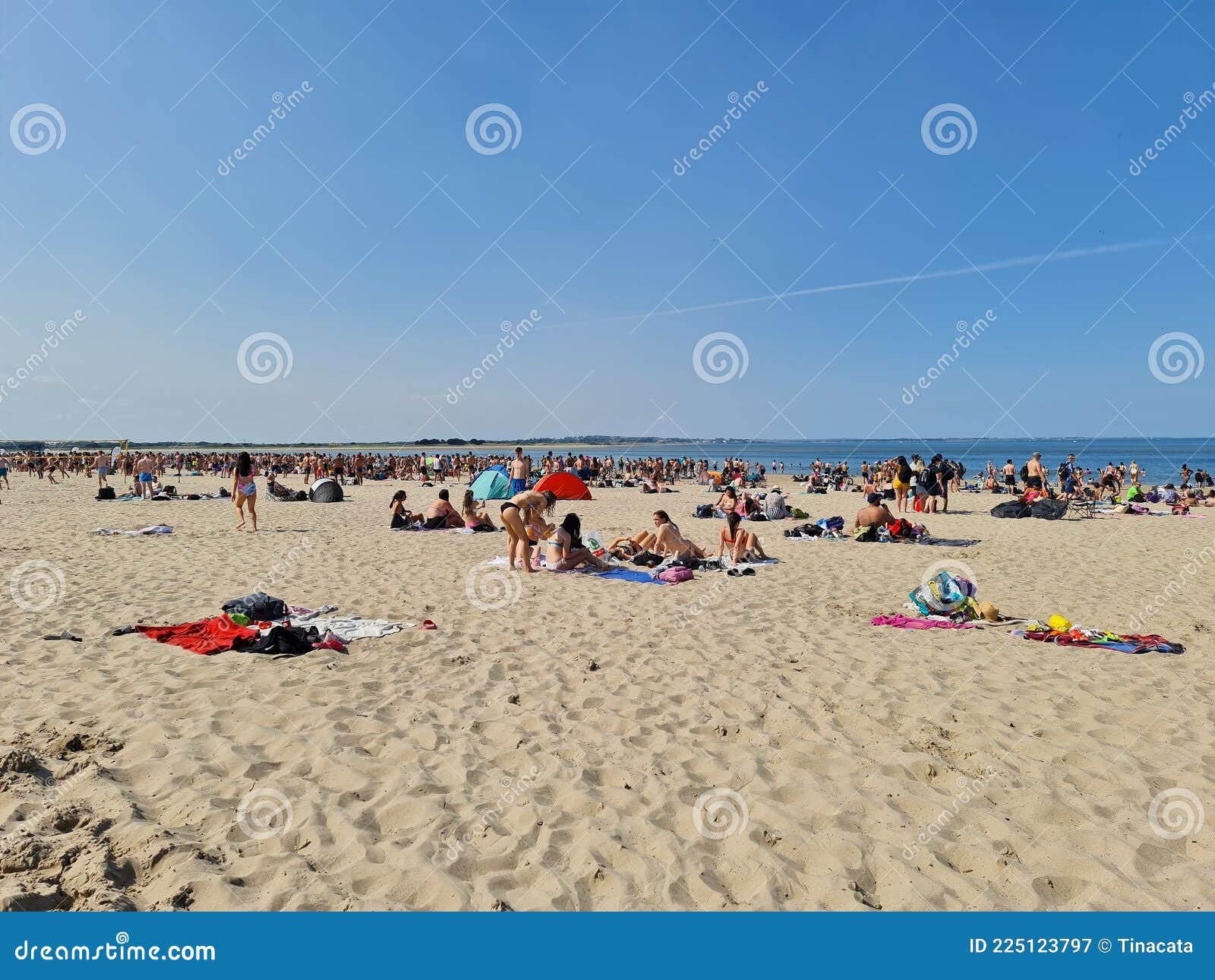 2021 Summer Heatwave in Ireland.Burrow Beach,Dublin 13, Sutton ...