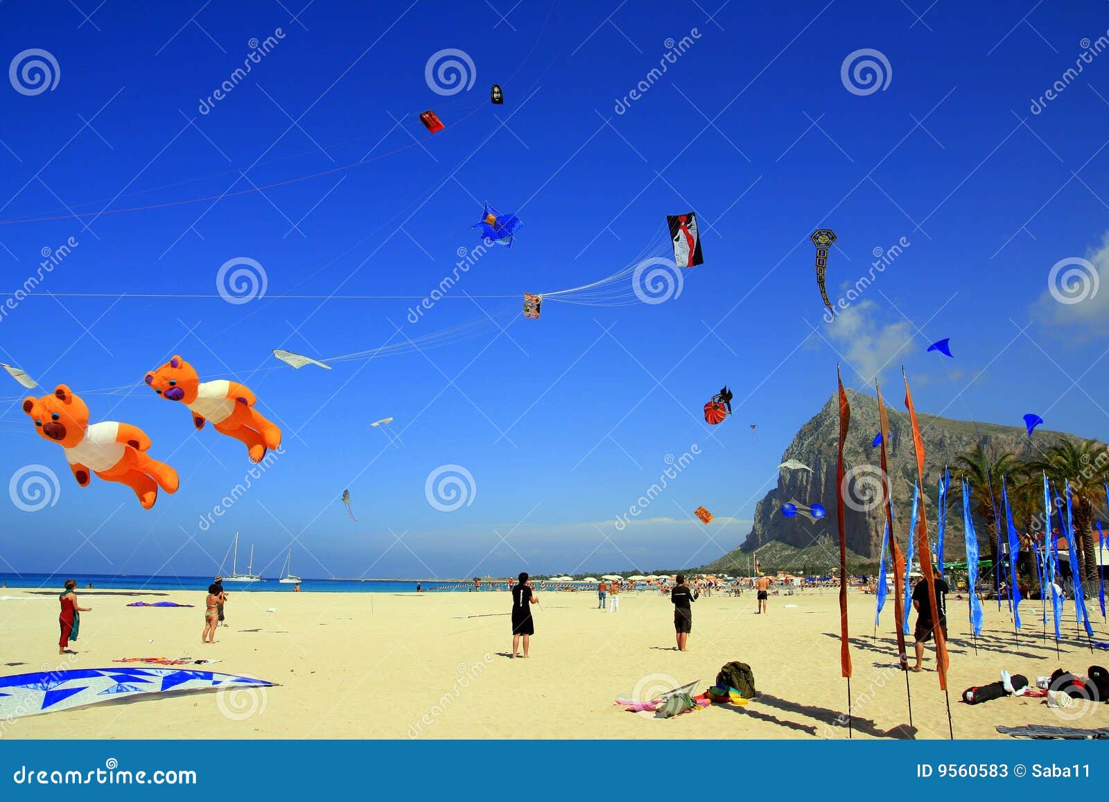 Summer Holiday Beach Kite Competition, Sicily Editorial Stock Photo ...
