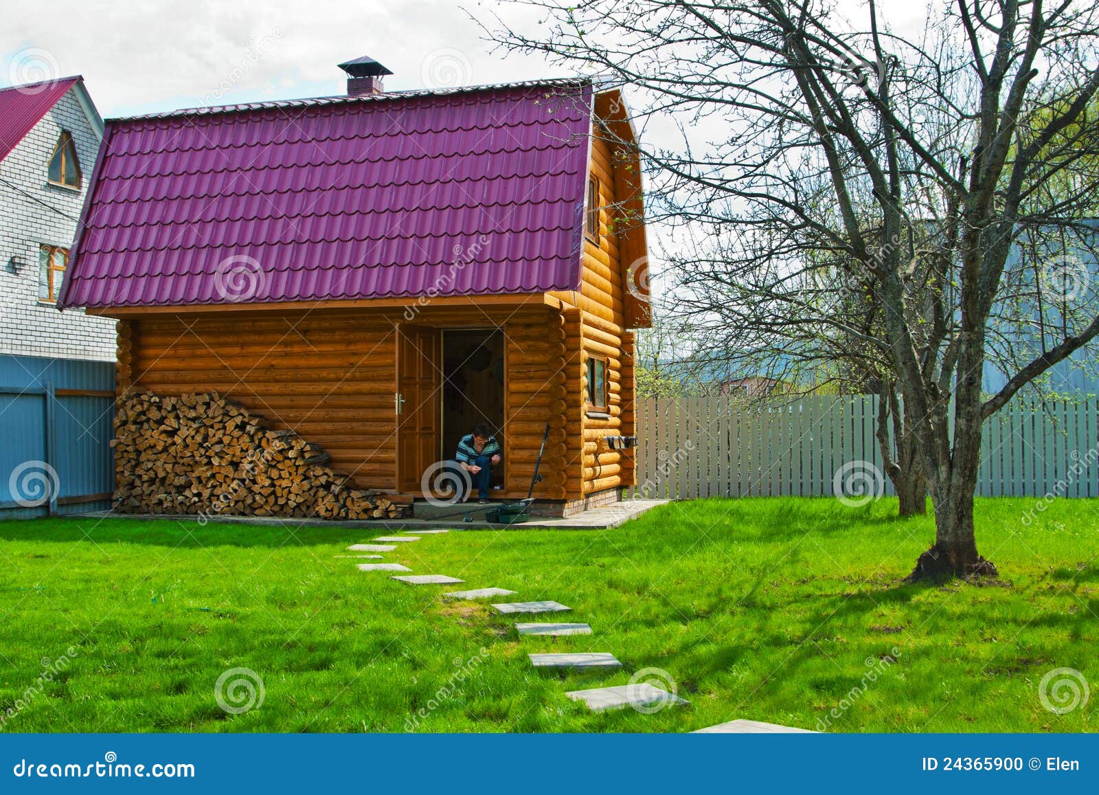 Summer Residence during a Spring Season Stock Photo - Image of bath ...