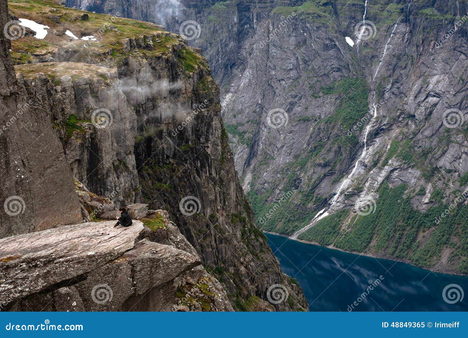The Summer View of Trolltunga in Odda, Ringedalsvatnet Lake, Norway ...
