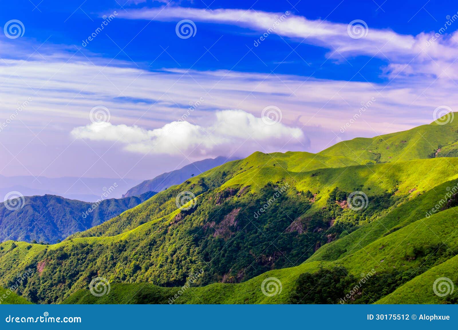 Wugongshan mountain stock photo. Image of tourism, summer - 30175512