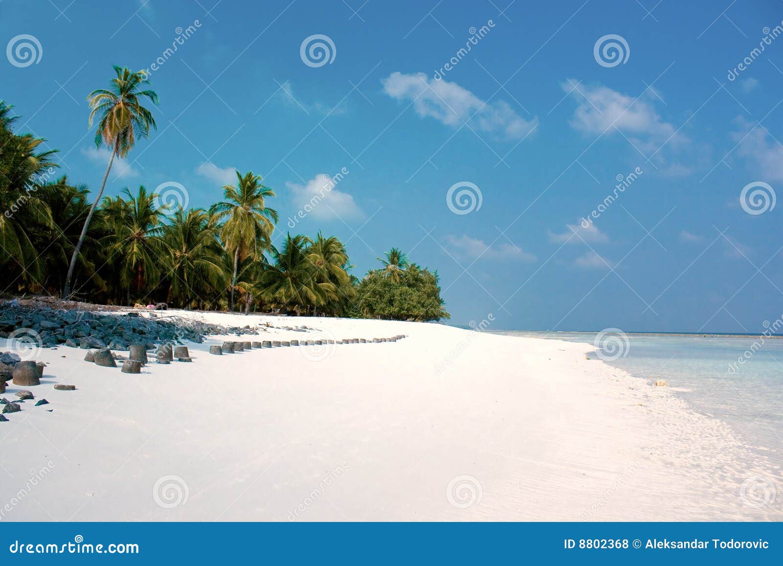 Summertime at the beach stock photo. Image of aquamarine - 8802368