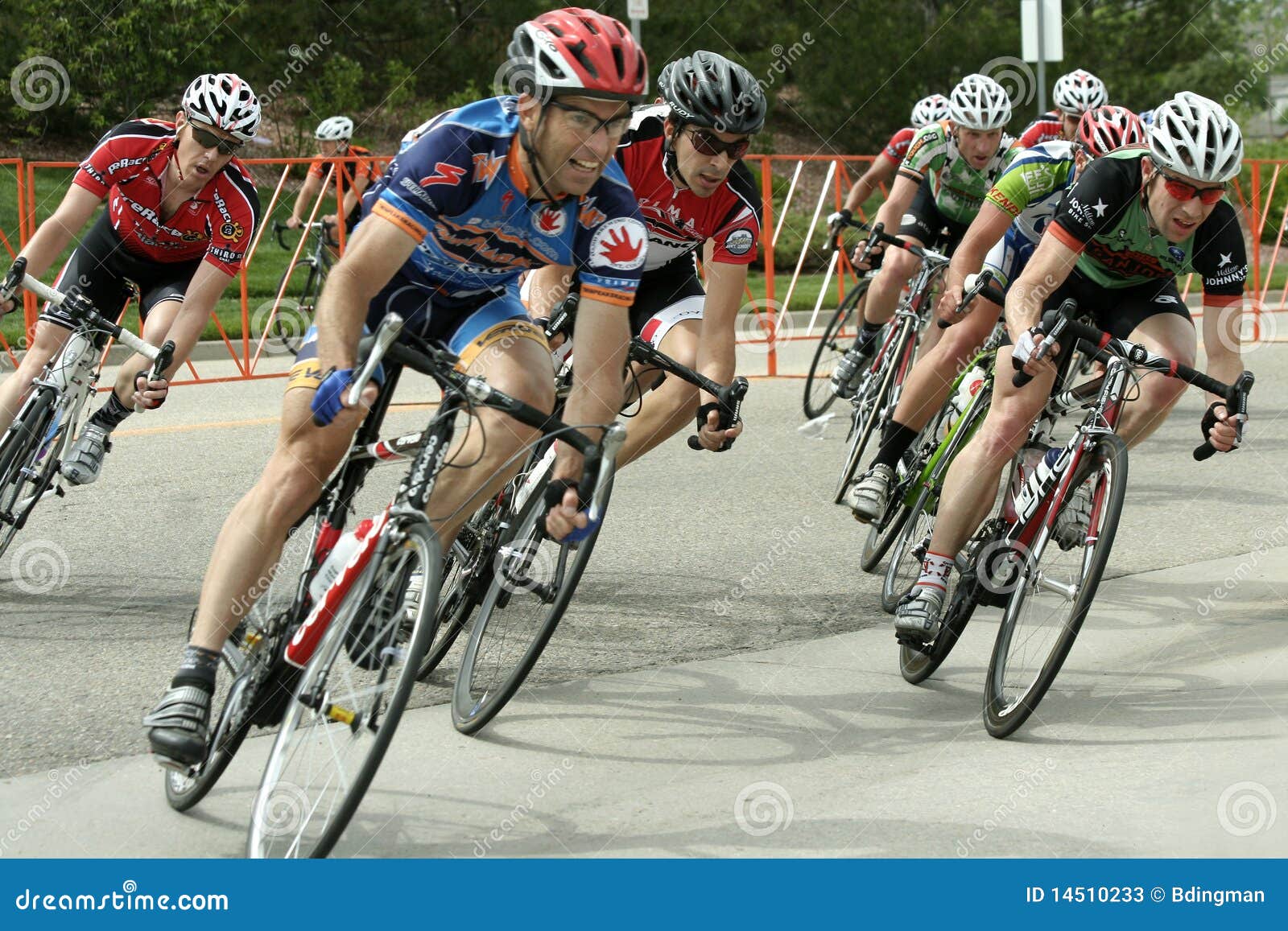 Summit Criterium Race editorial stock photo. Image of competitor - 14510233