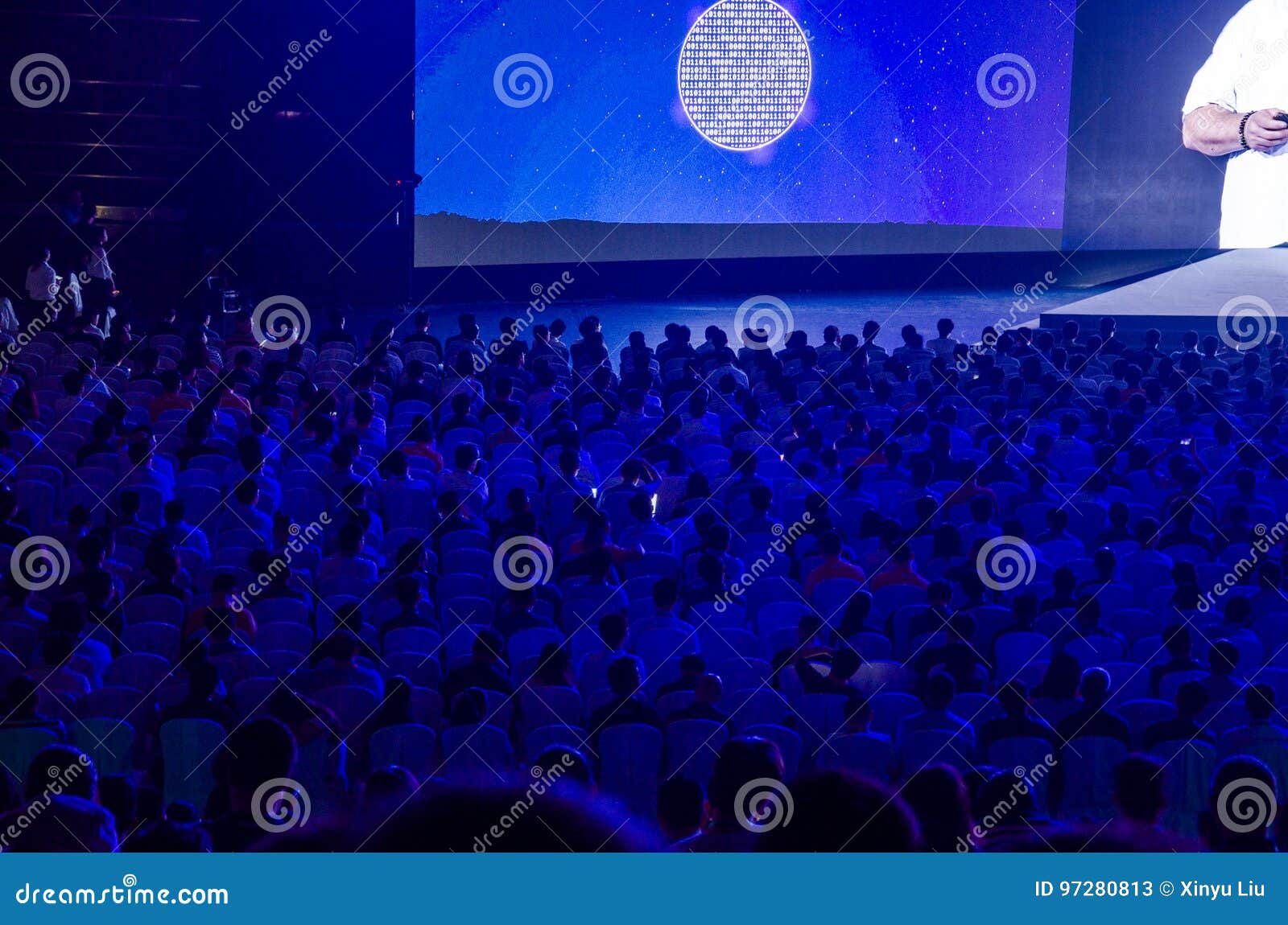 Summit meeting editorial stock photo. Image of audience - 97280813