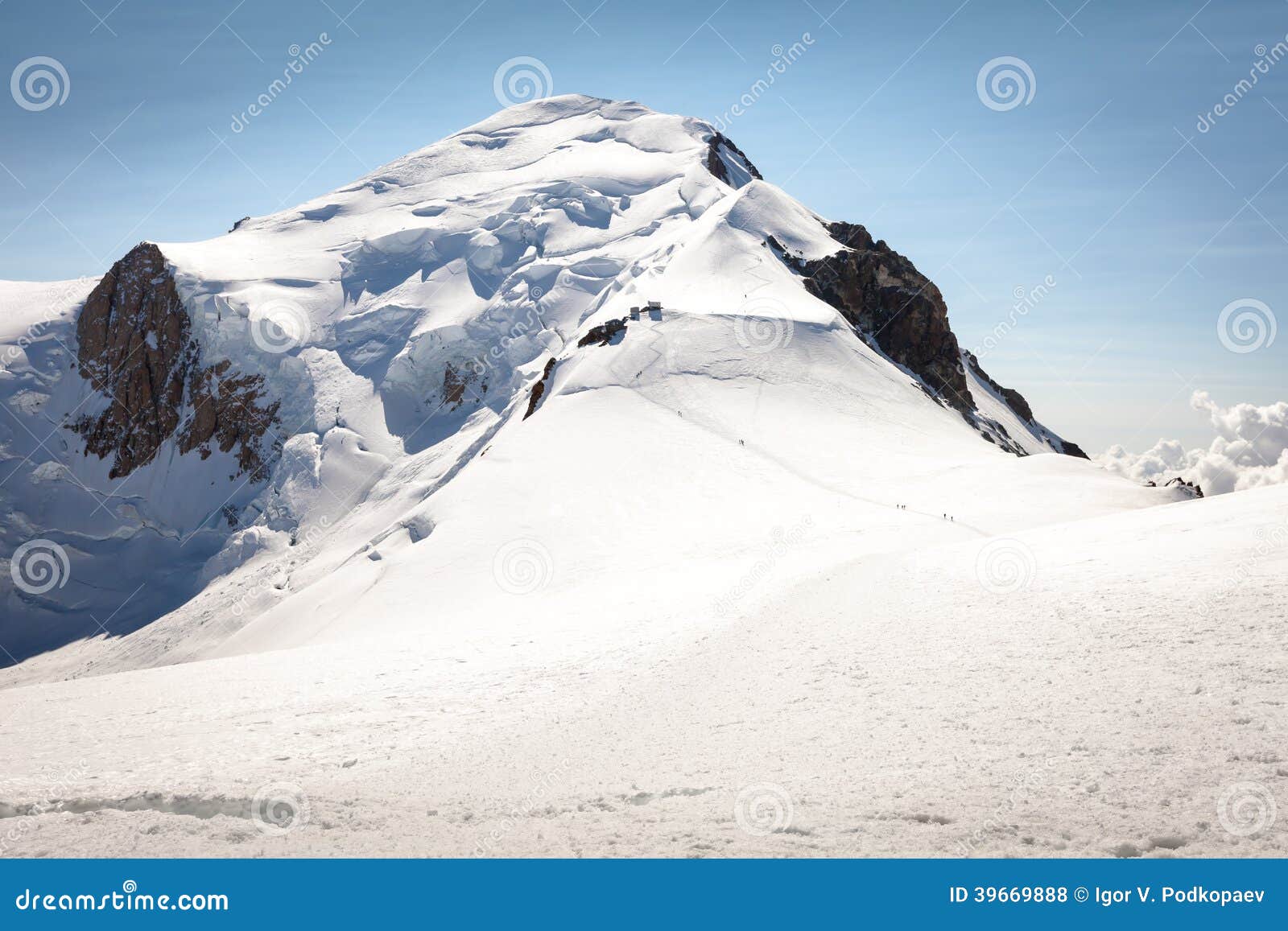 The summit of Mont Blanc stock photo. Image of chamonix - 39669888