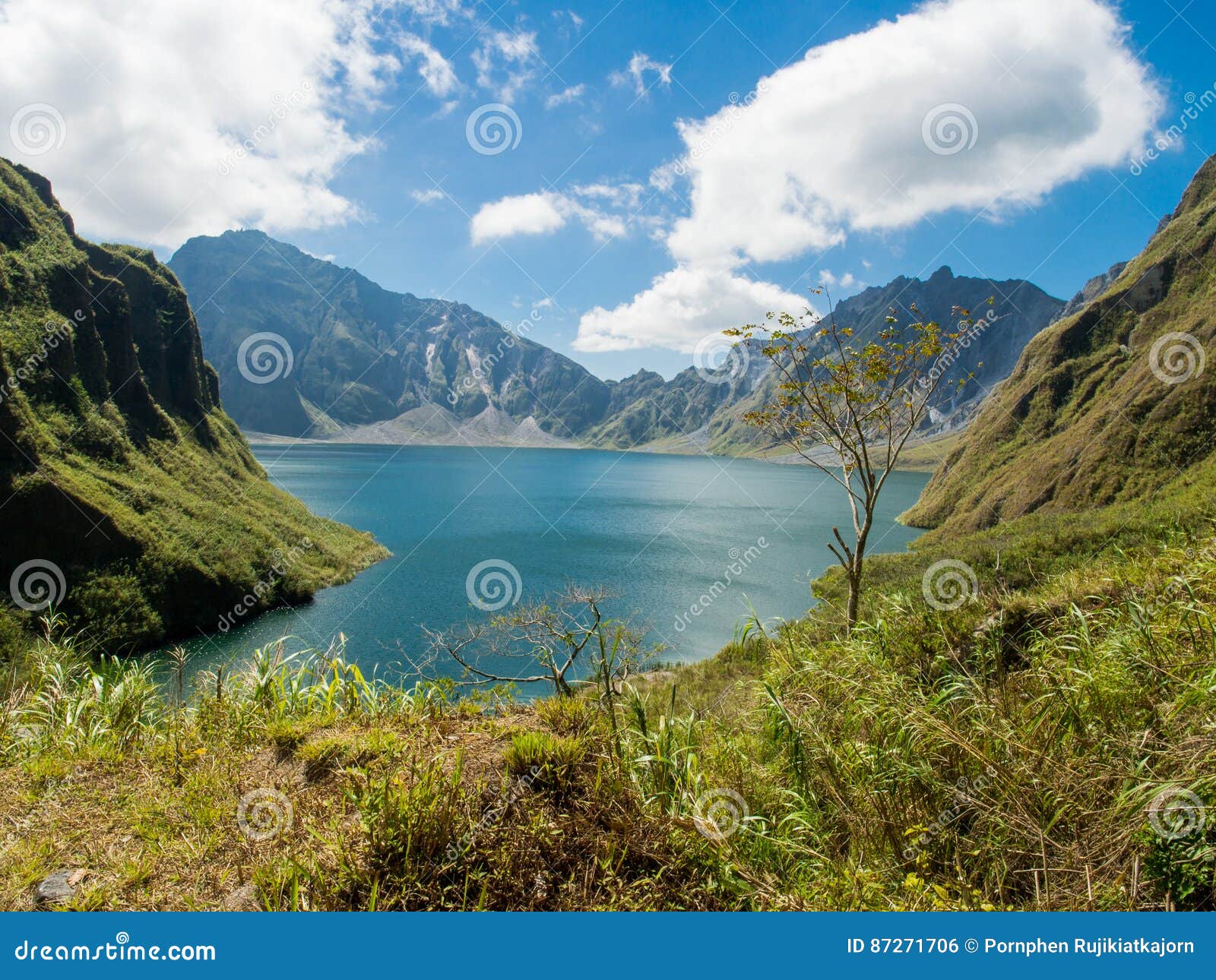 The Summit of Mount Pinatubo Crater Lake Stock Photo - Image of crater ...
