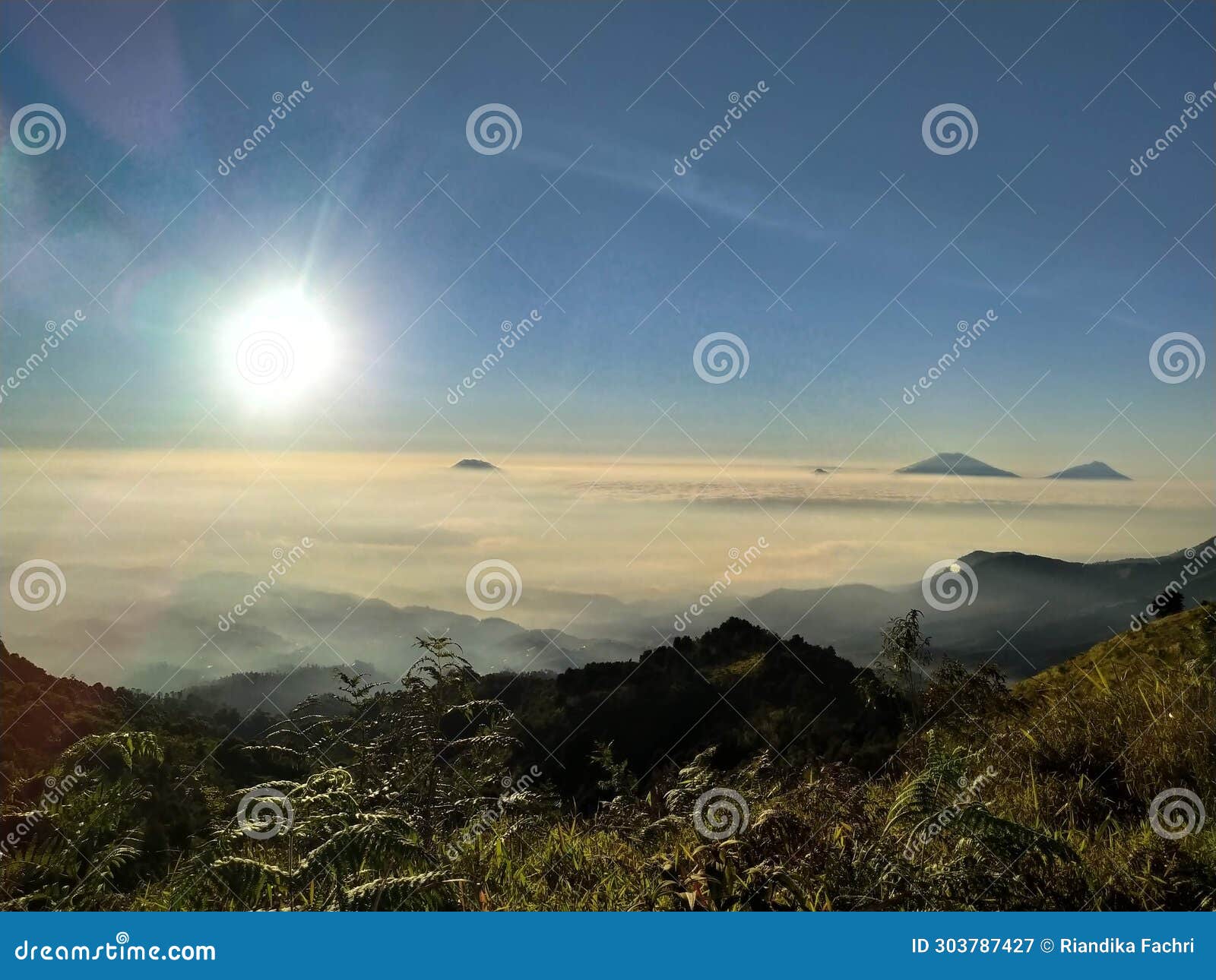 Summit at PRAU Indonesia Mountain Stock Image - Image of java, mountain ...