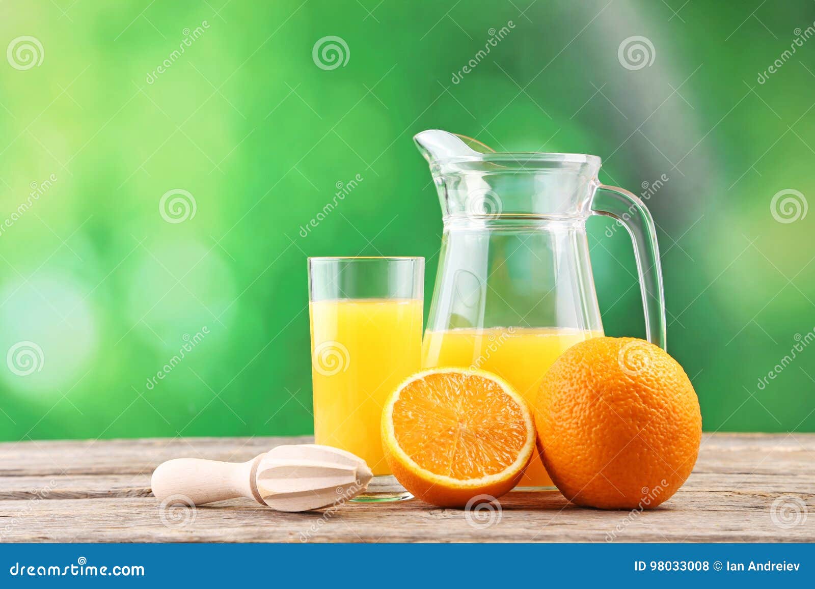 Sumo de laranja foto de stock. Imagem de alimento, nave - 98033008