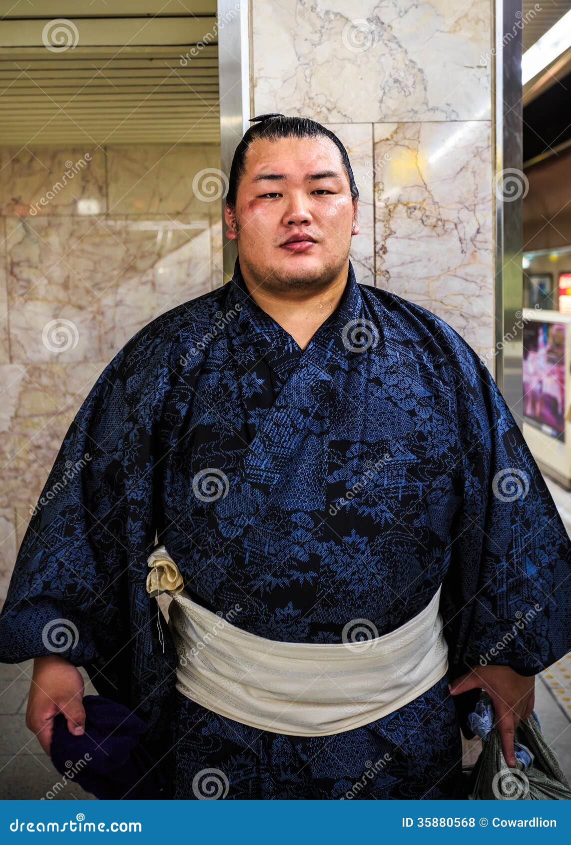 Sumoworstelaar in Fukuoka redactionele stock foto. Image of japans ...