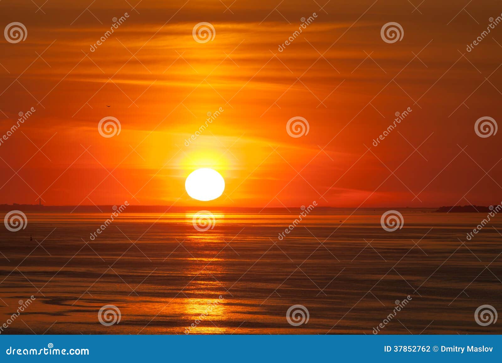 Sun above the horizon stock photo. Image of outdoor, dark - 37852762