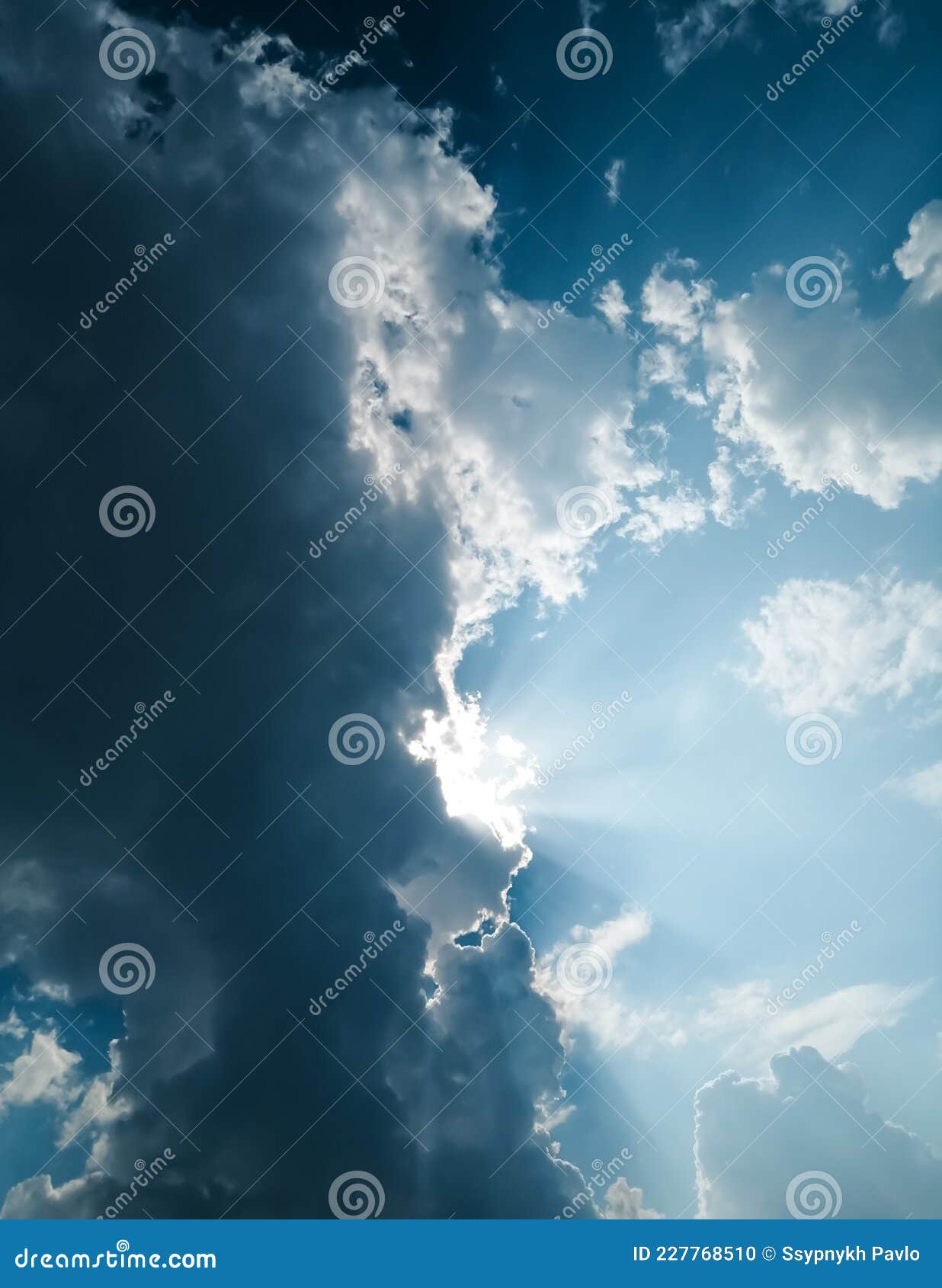 The Sun Breaks through the Beautiful Clouds Stock Photo - Image of ...