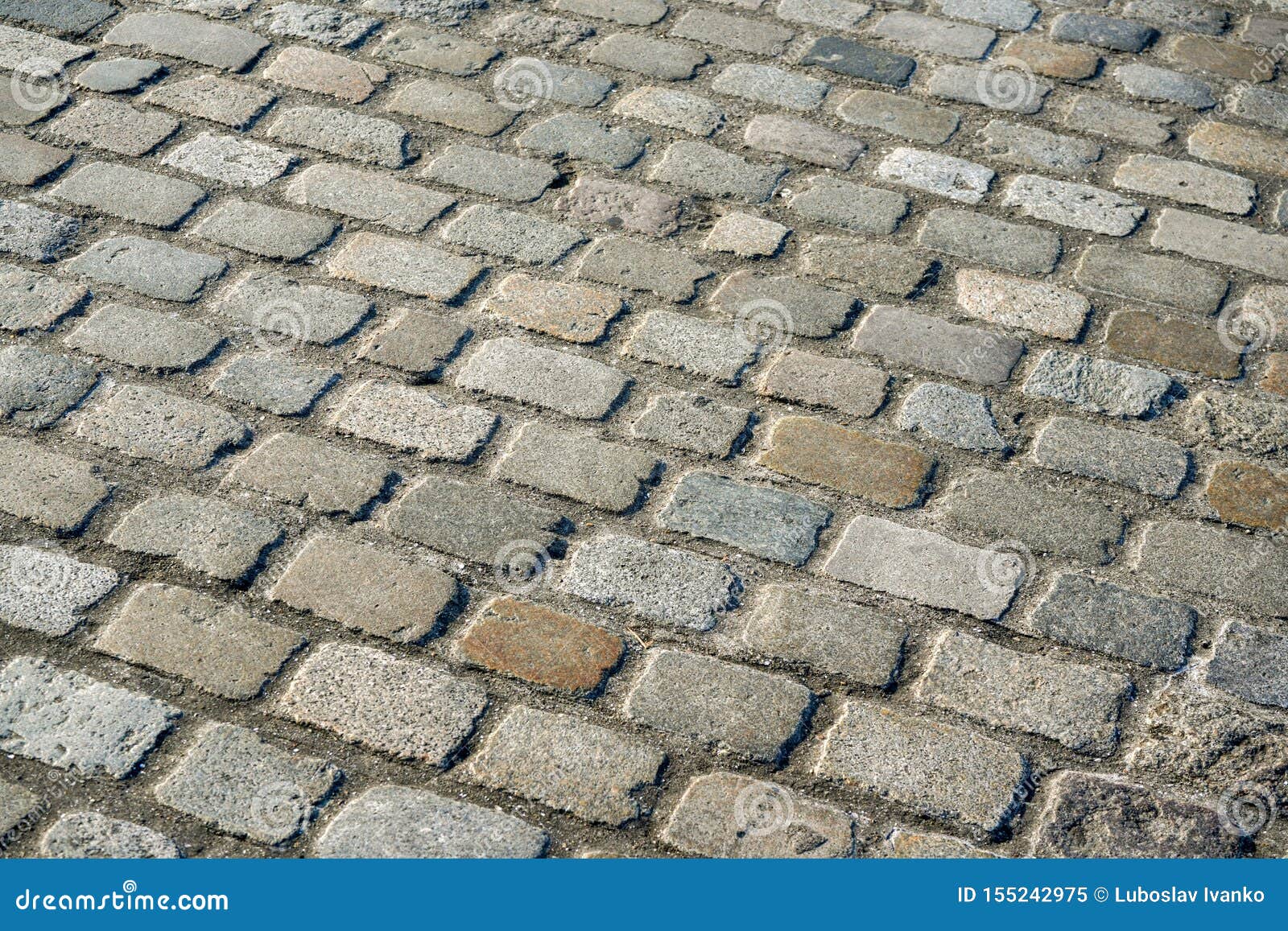 Sun Brillant Sur La Texture De Route De Pierre De Tuile Image stock ...