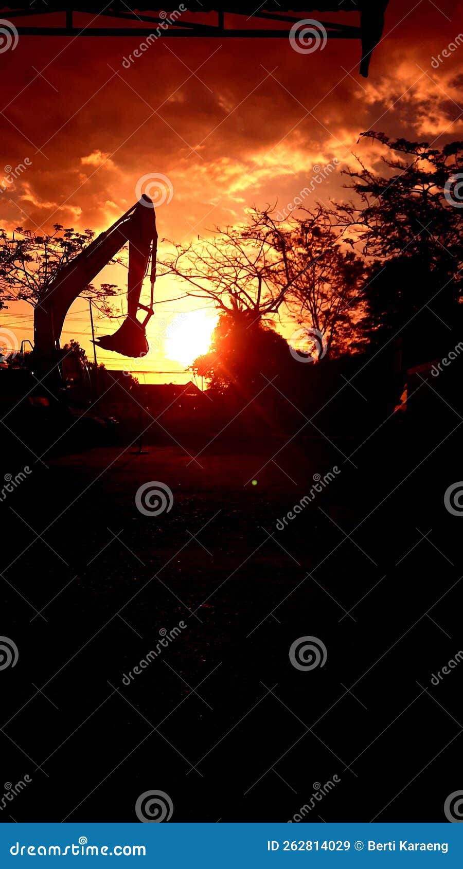 Until Sun Goes Down stock image. Image of sunset, nature - 262814029