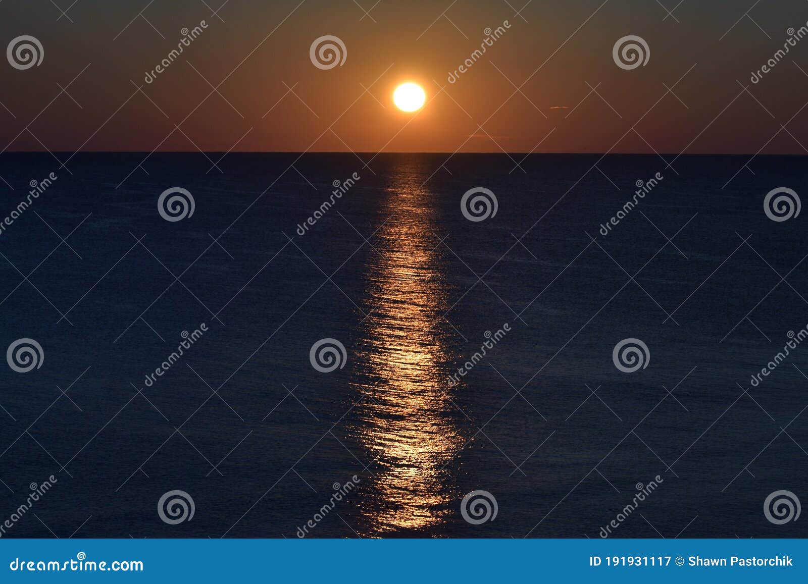 Sun Going Down Over the Horizon Stock Image - Image of tranquil ...
