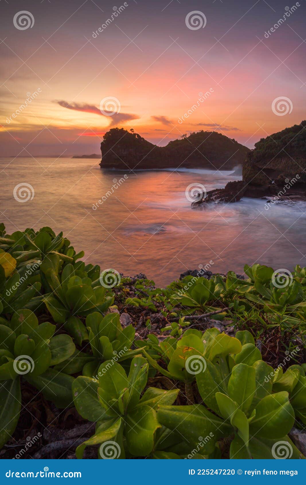 The sun is gone stock photo. Image of beach, gone, ocean - 225247220