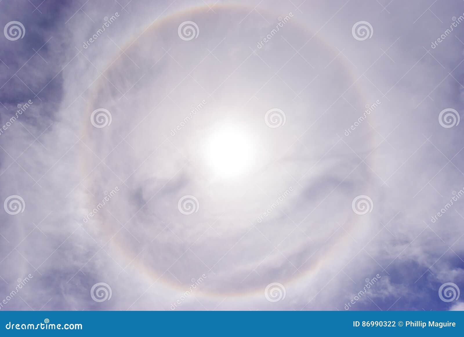 Sun halo phenomenon stock photo. Image of halo, refraction - 86990322