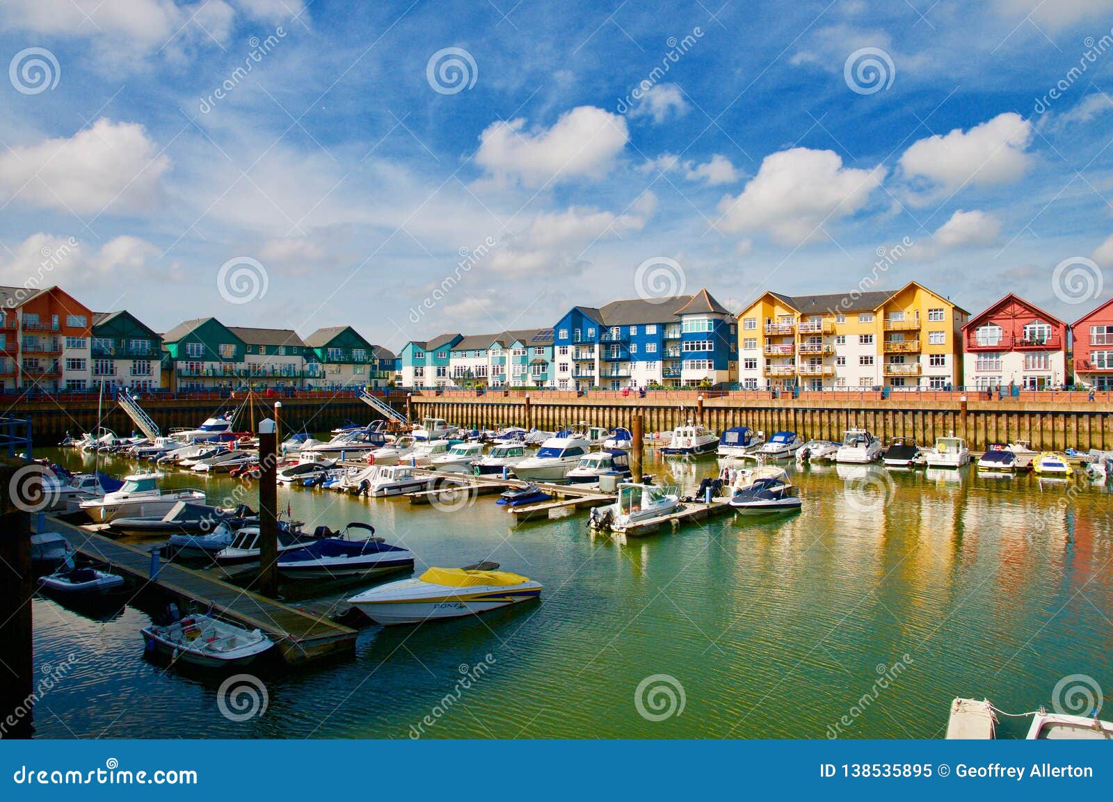 Sun on the Harbour editorial image. Image of england - 138535895