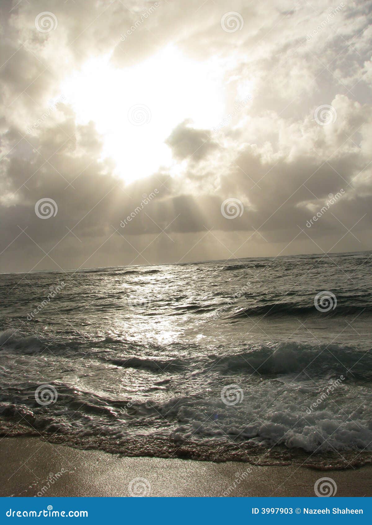 Sun over ocean stock image. Image of waves, hawaii, coast - 3997903