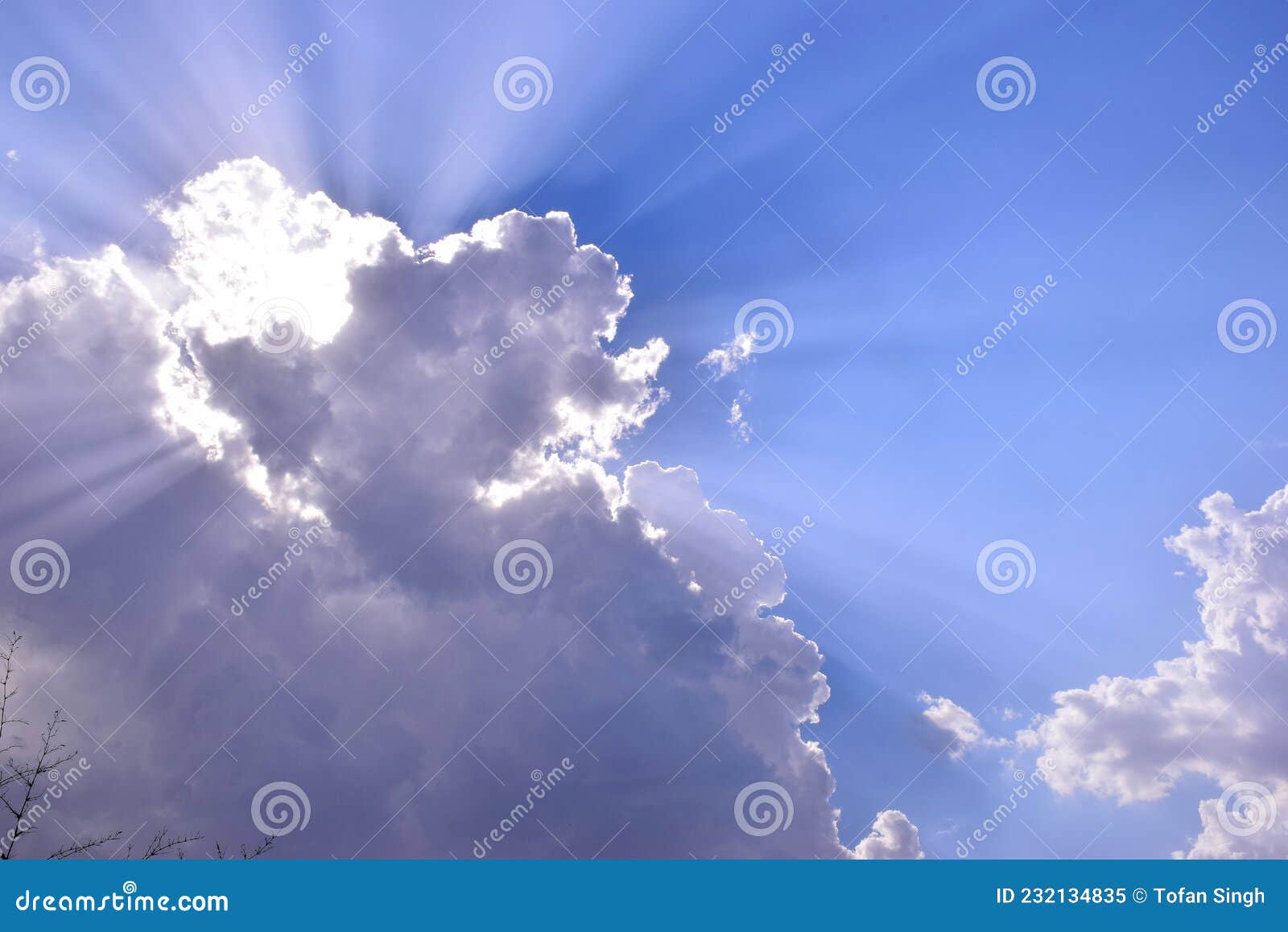 Sun Rays Emanating from the Clouds, Beautiful View of the Sky Stock ...