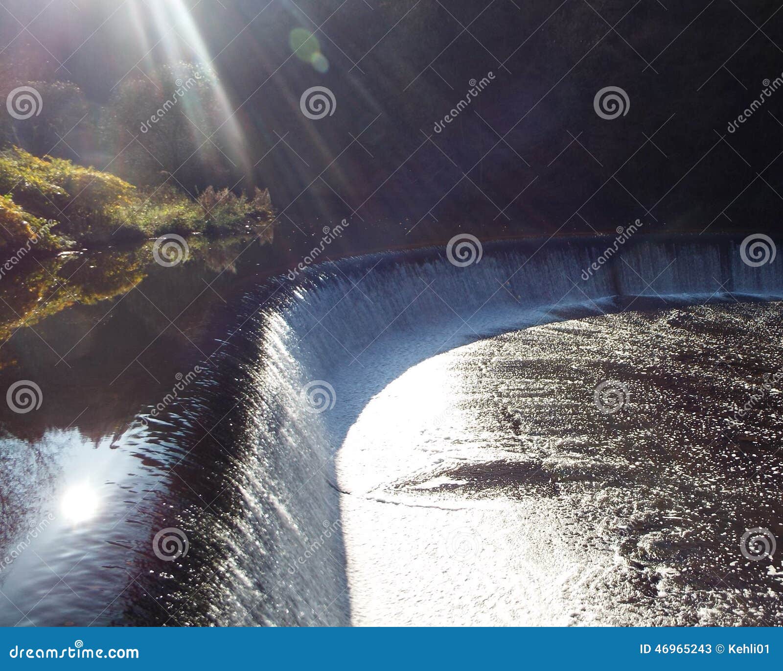 Sun rays over the water stock image. Image of shimmers - 46965243