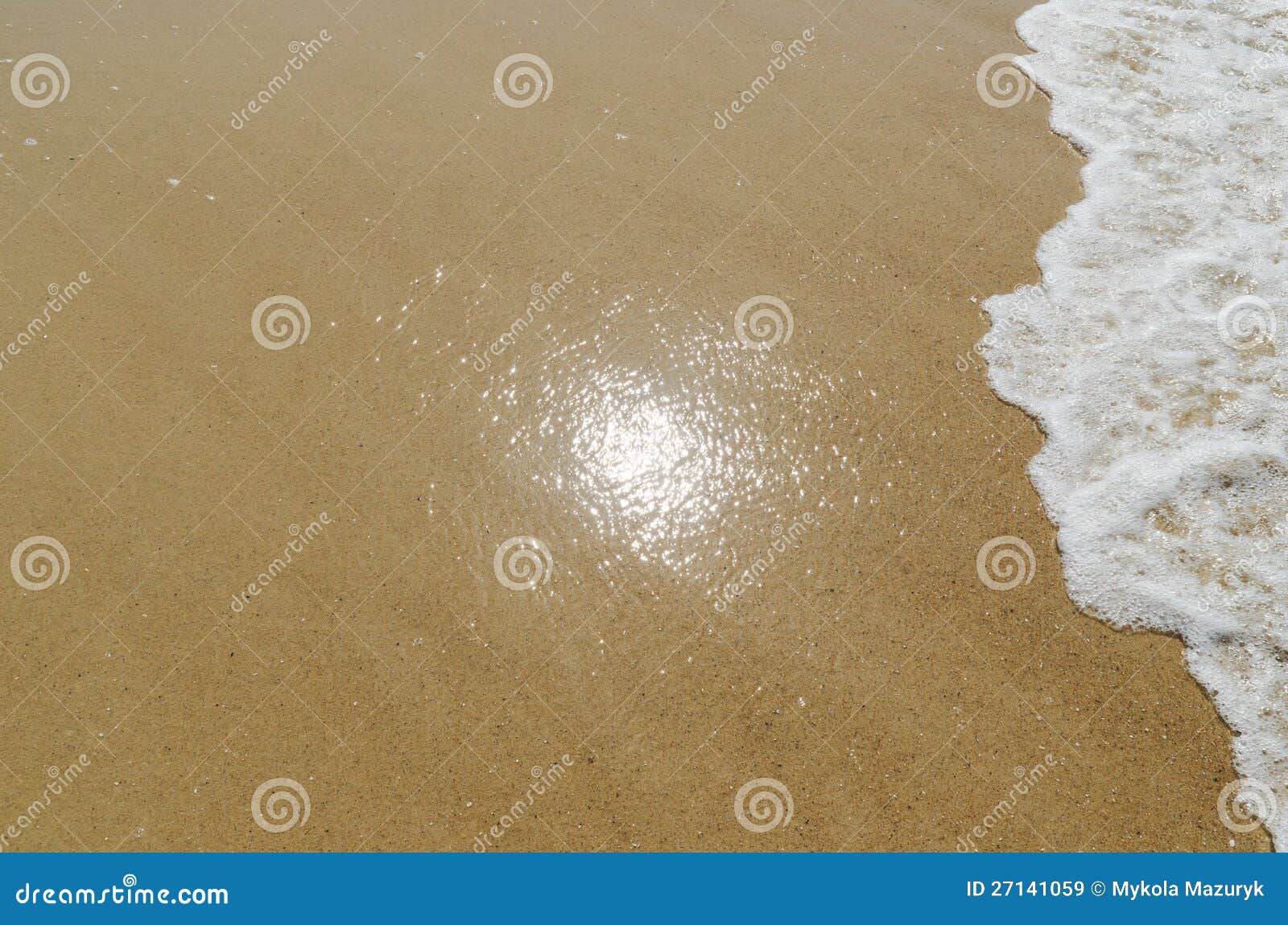 Sun reflection in sand stock image. Image of copyspace - 27141059