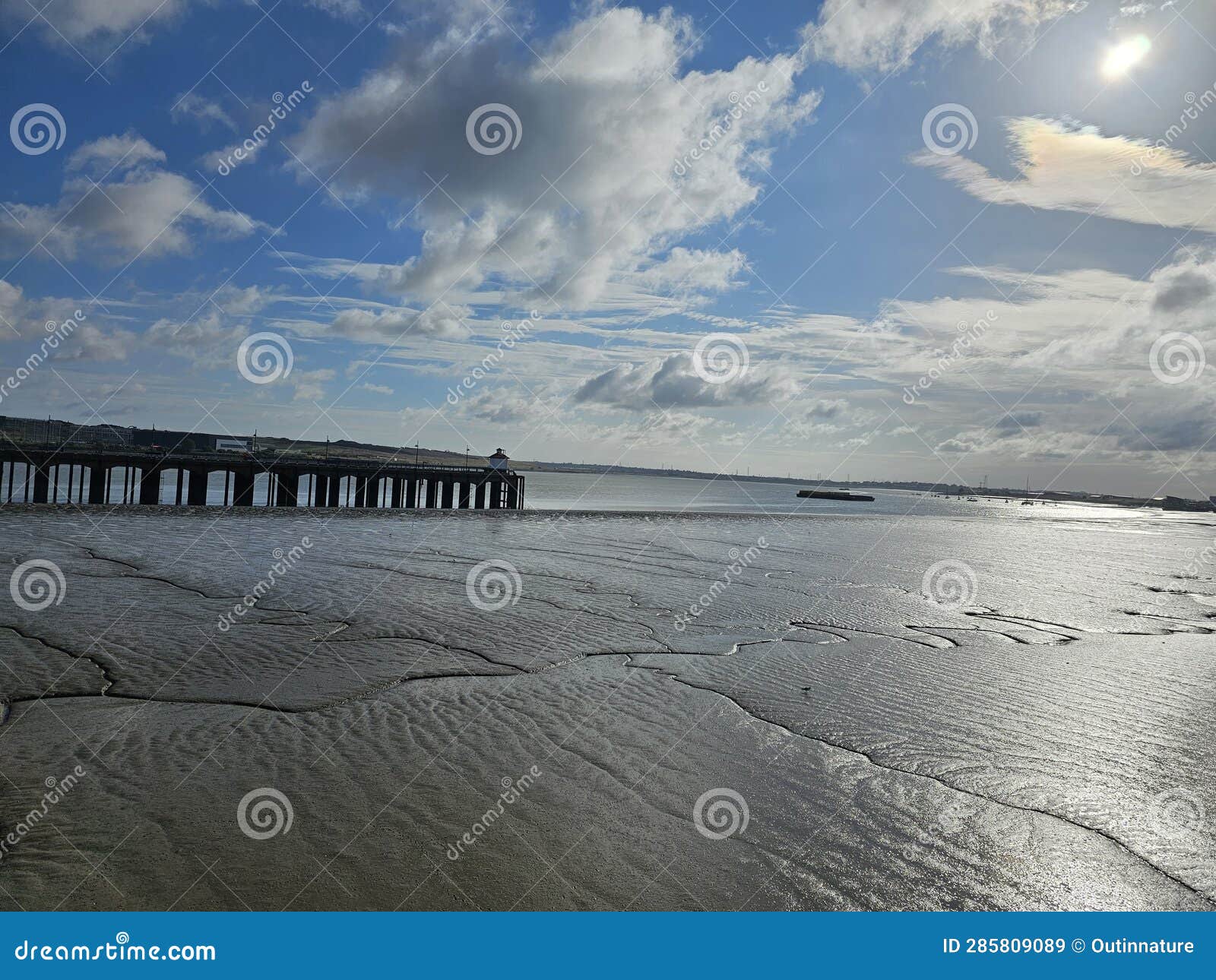 Sunny View Across Shimmer River Mud Stock Image - Image of rivers, nature: 285809089
