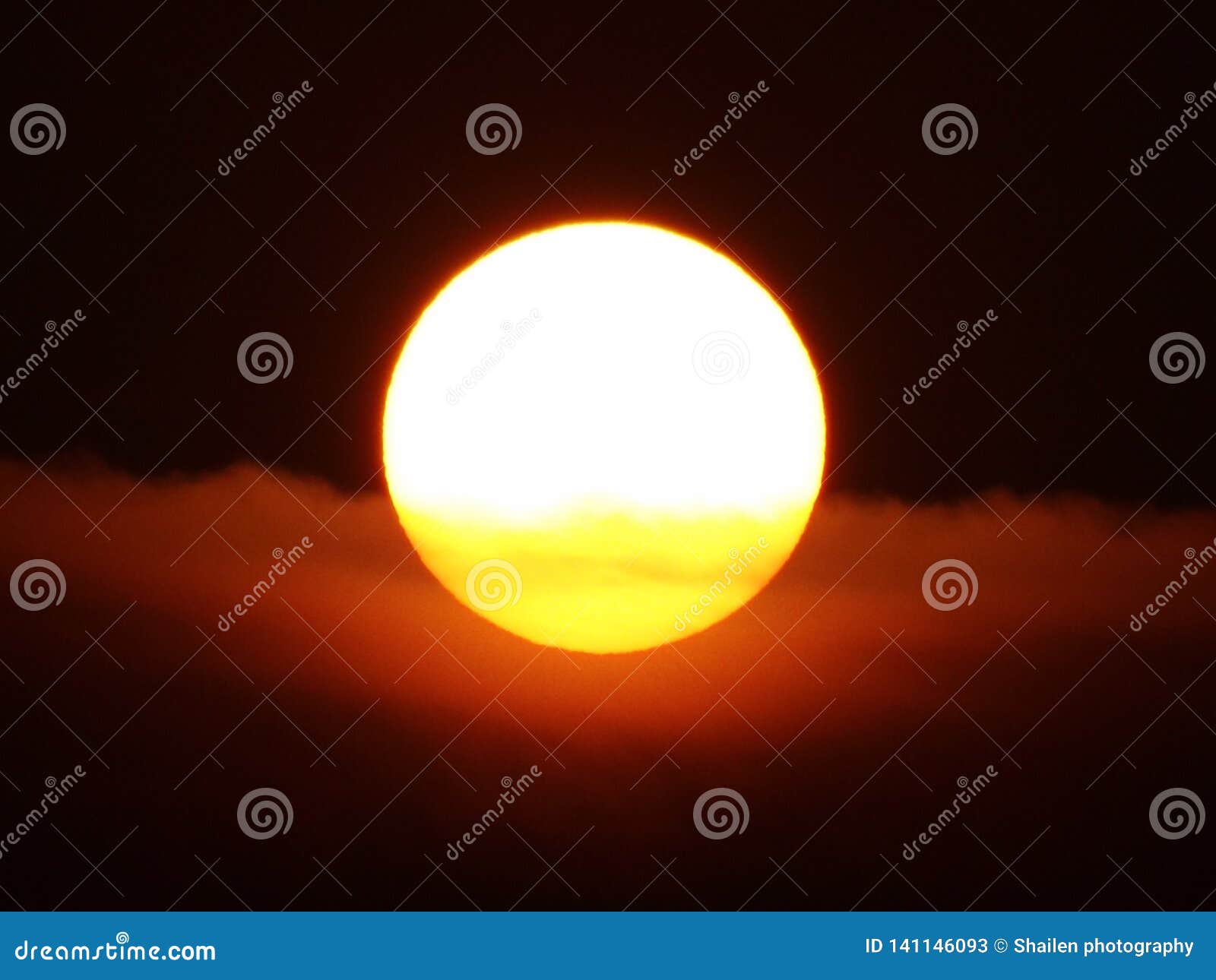 Sun Rise View in the Morning Stock Image - Image of natural, skyline ...
