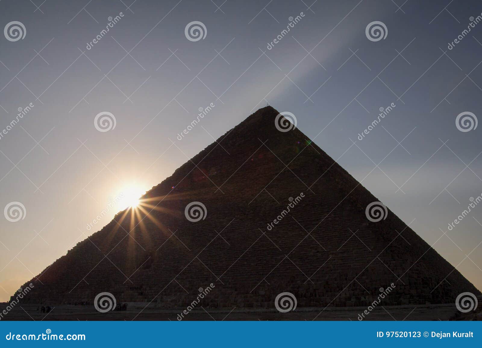 Sun Rising Behind the Great Pyramid Stock Image - Image of cheops ...