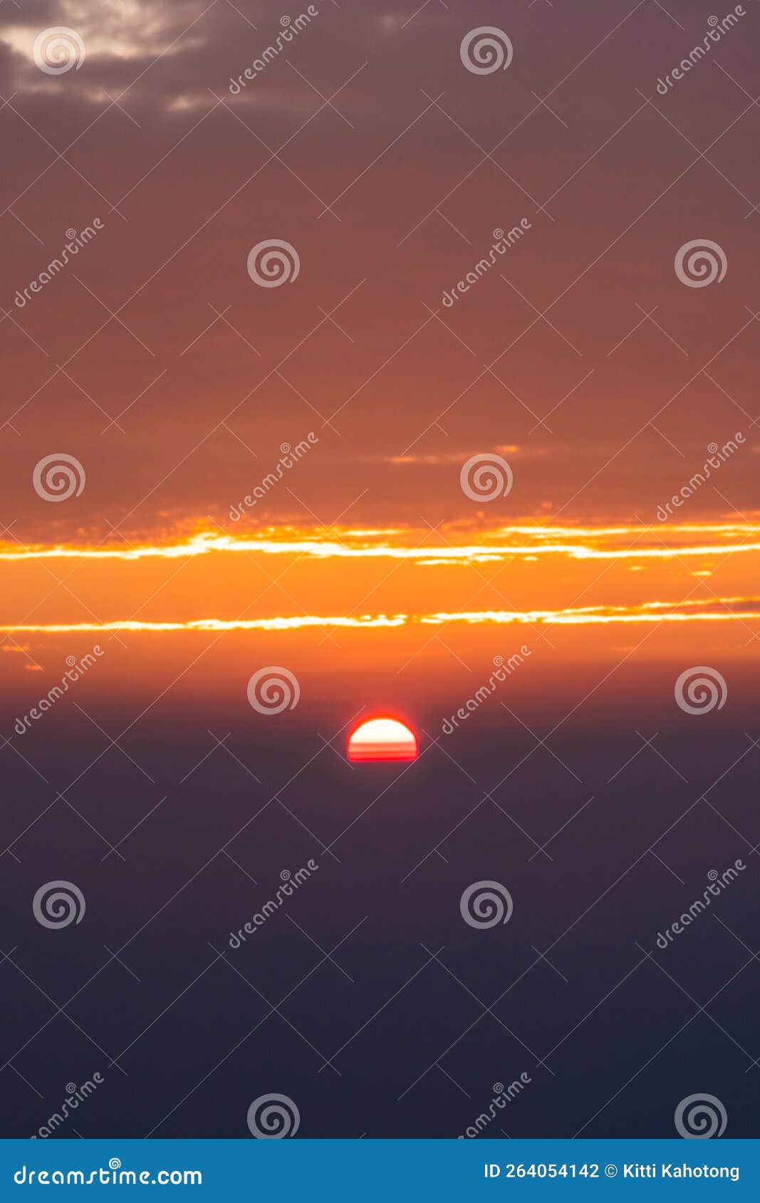 The Sun is Rising from the Horizon Stock Photo - Image of nature ...