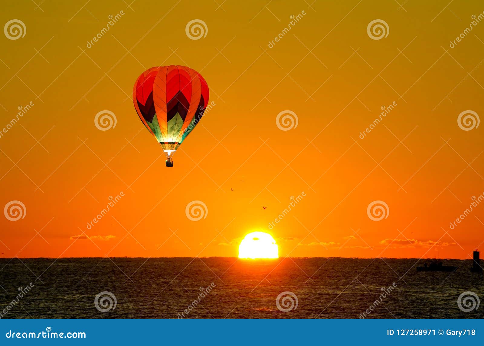 Sun-rising at the Palm Beach Florida Stock Image - Image of rise, dawn ...