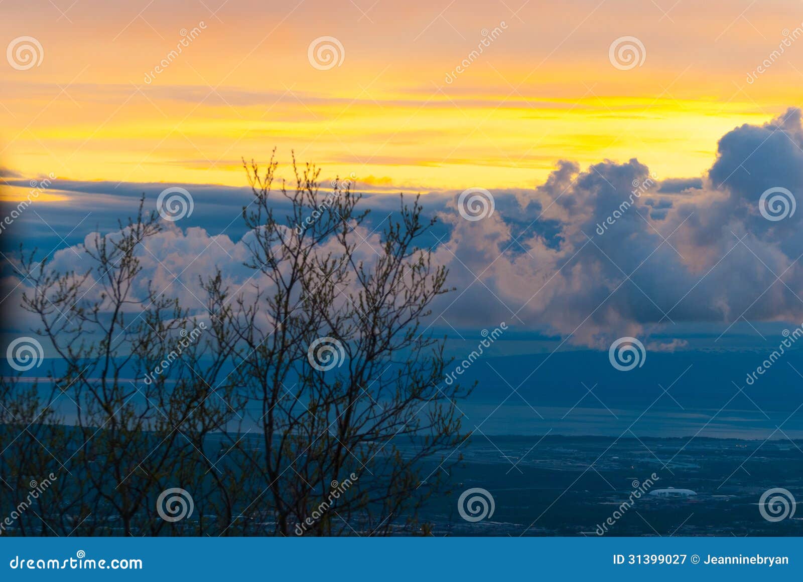 Sun Set Over Trees stock image. Image of clouds, evening - 31399027