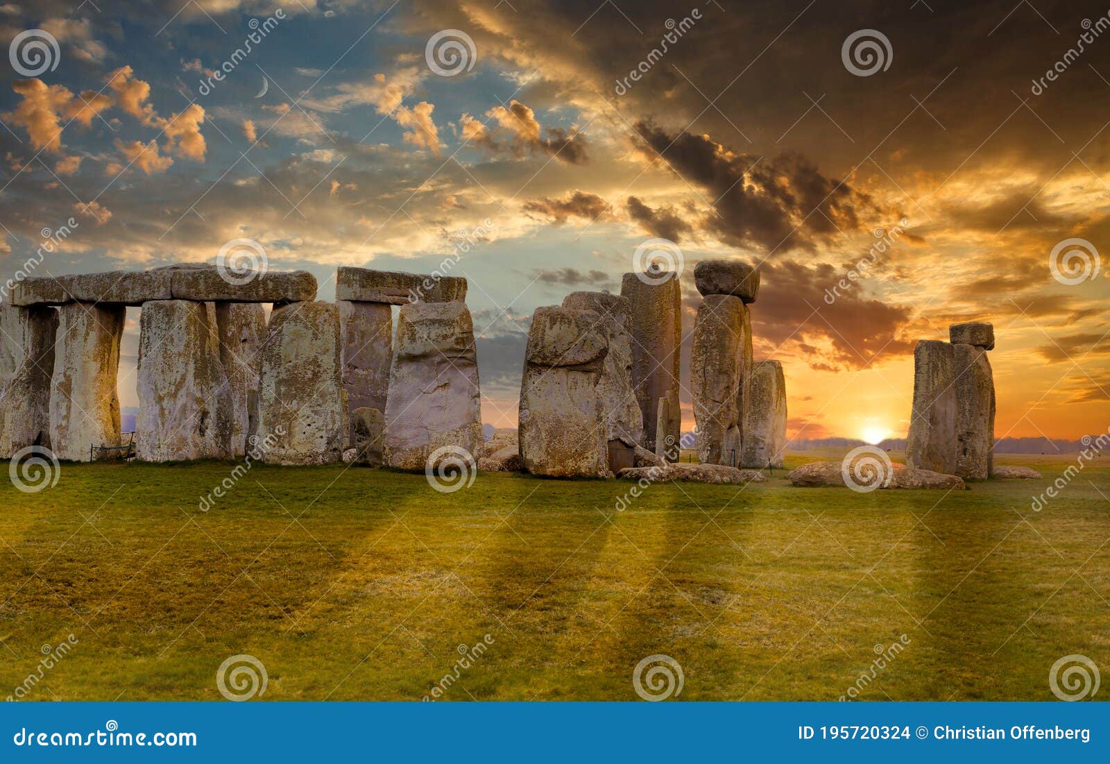 Magic Sunset at Stonehenge Prehistoric Monument, UK Stock Photo - Image ...