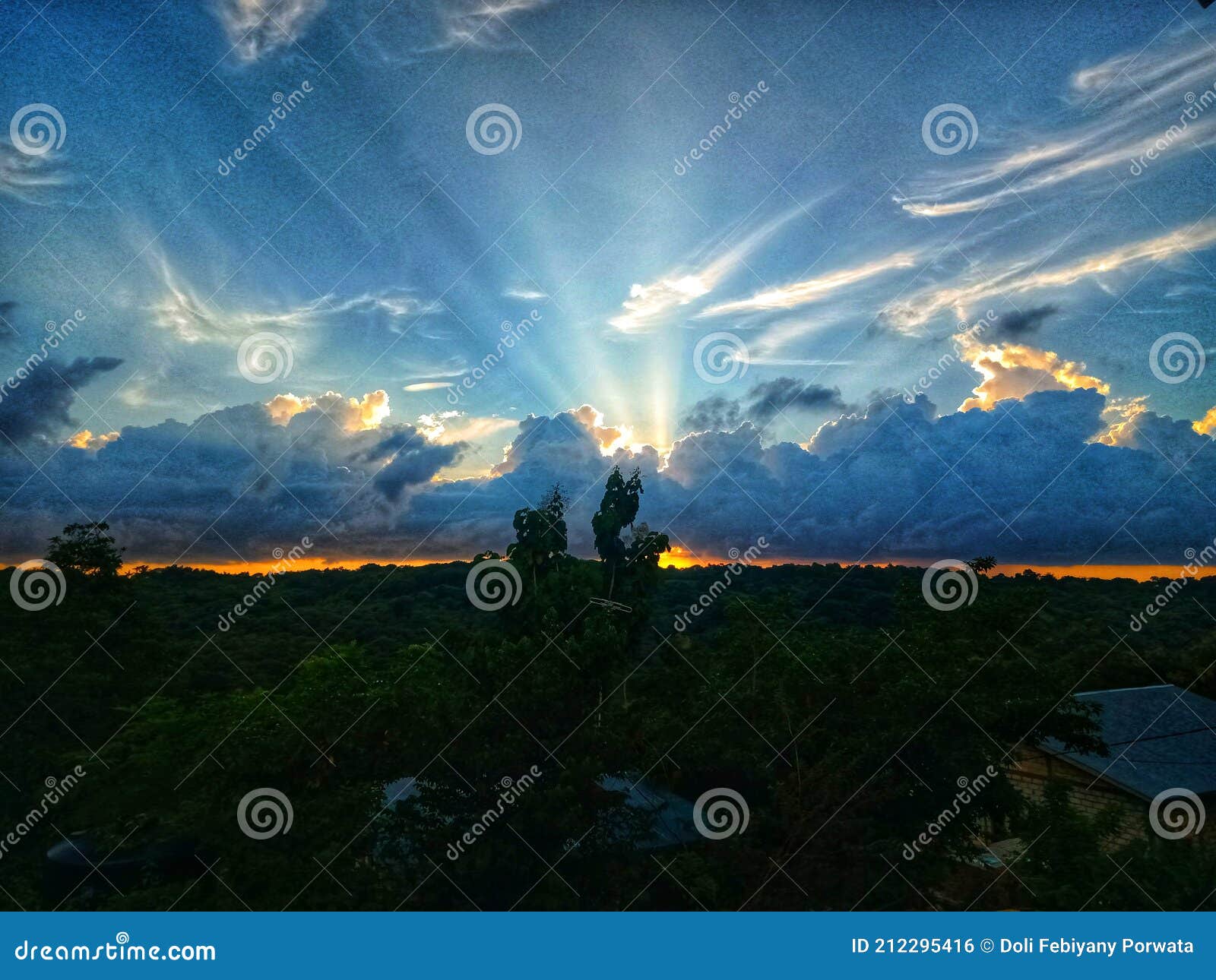 When the SUN is SETTING DOWN Stock Photo - Image of reflection, horizon ...
