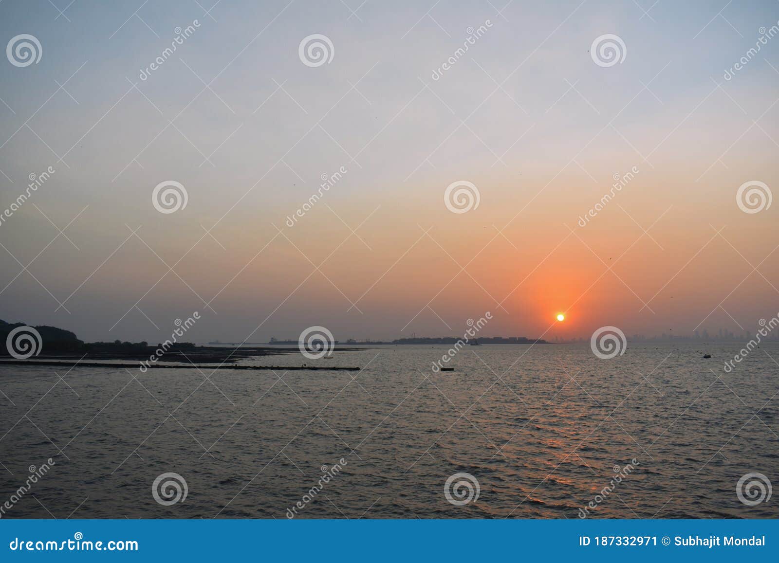 Sun Setting in the Shore of Mumbai Just beside the Ocean Stock Image ...