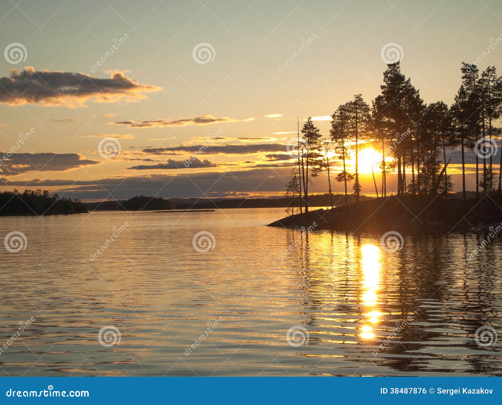 The Sun Shines through the Island with Trees Stock Photo - Image of ...