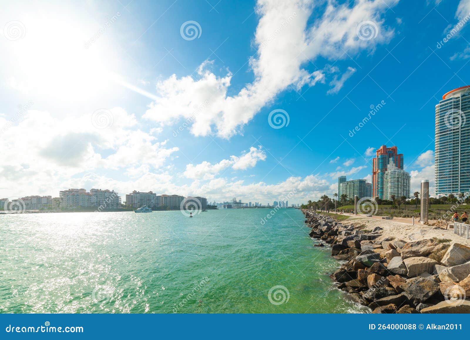 Sun Shining Over Miami Beach Bayfront Editorial Stock Photo - Image of ...