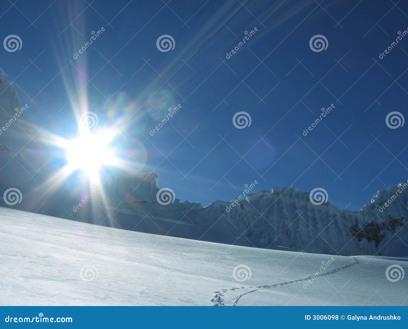 Sun and snow stock photo. Image of abstract, mountain - 3006098