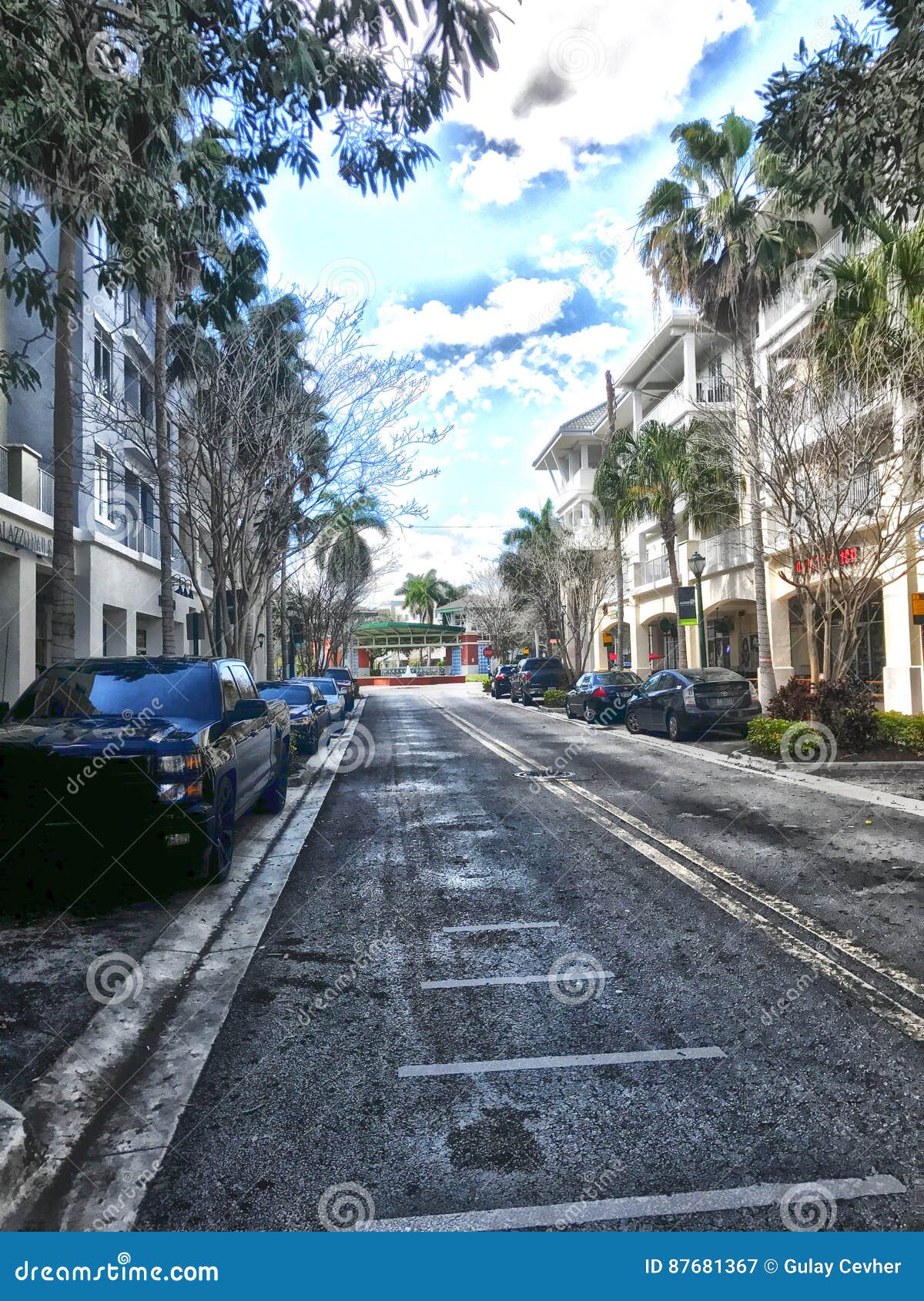 The Sun editorial photography. Image of blue, road, landscape - 87681367