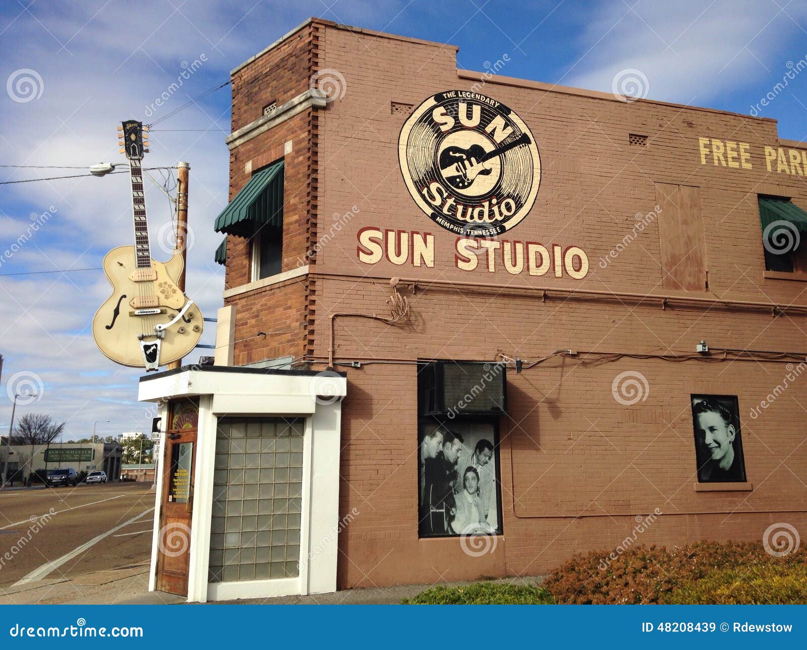 Sun Studio Building editorial stock image. Image of elvis - 48208439