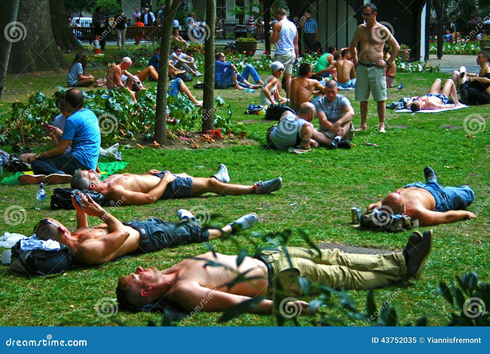 Sunbathers in London Park editorial image. Image of relax - 43752035