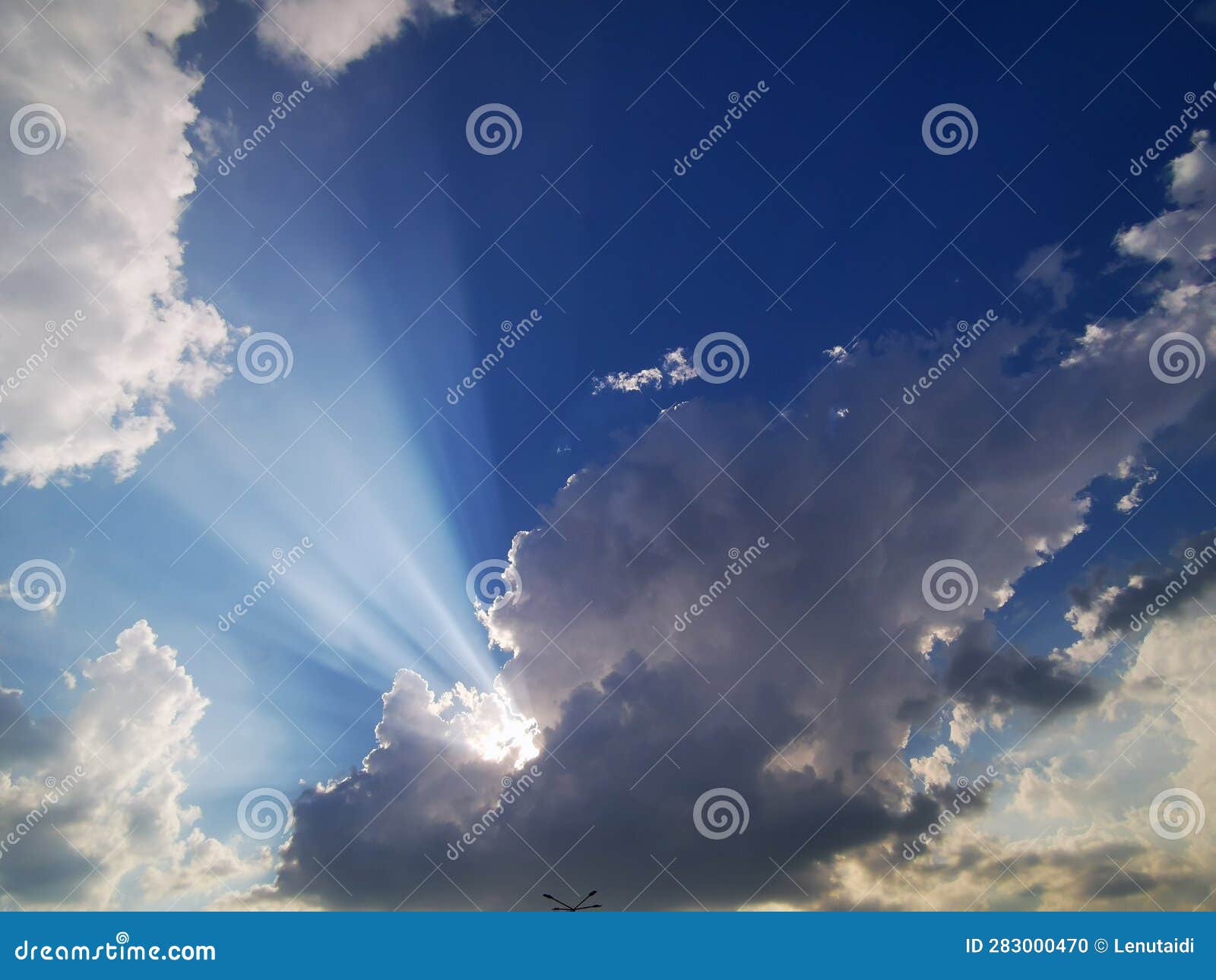 The Sunbeam Emerges from the White Clouds Stock Photo - Image of ...