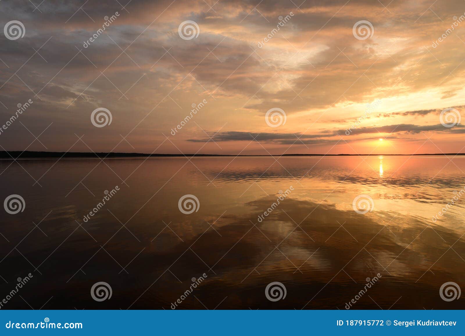 Sunbeam on the Mirror Water Lake at Sunset Stock Photo - Image of dusk ...
