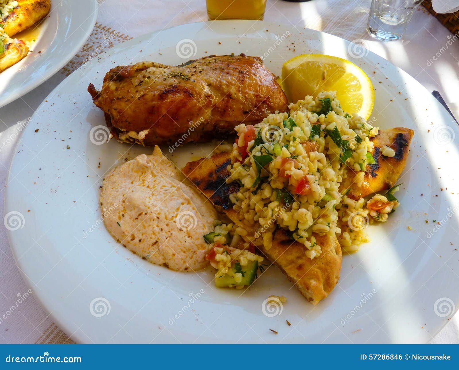 Sund grekisk mat arkivfoto. Bild av fisk, sunt, olja - 57286846