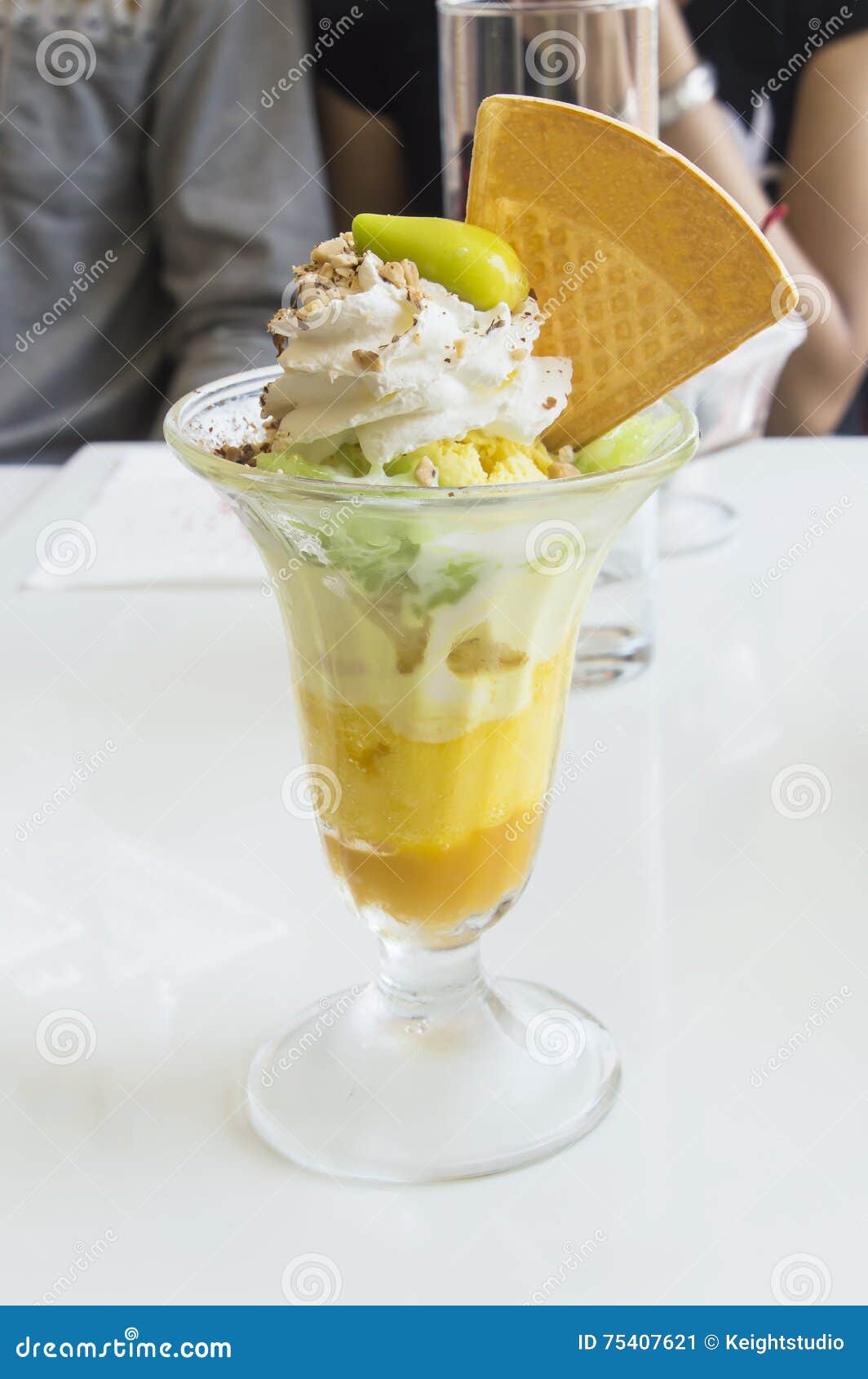 Sundae ice cream in cup stock image. Image of fruit, bowl - 75407621