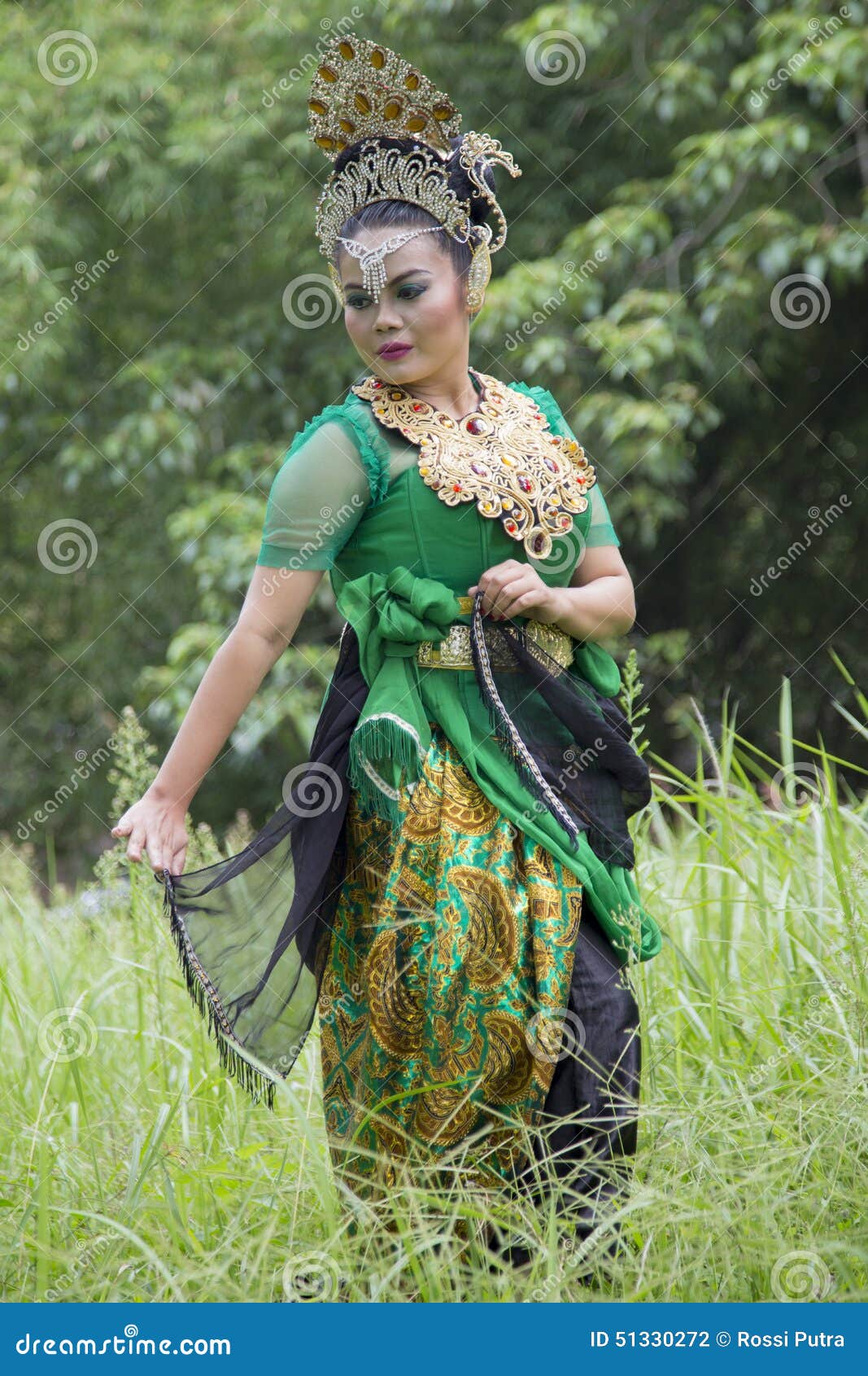 Sundanese Dancer stock photo. Image of bandung, sundanese - 51330272